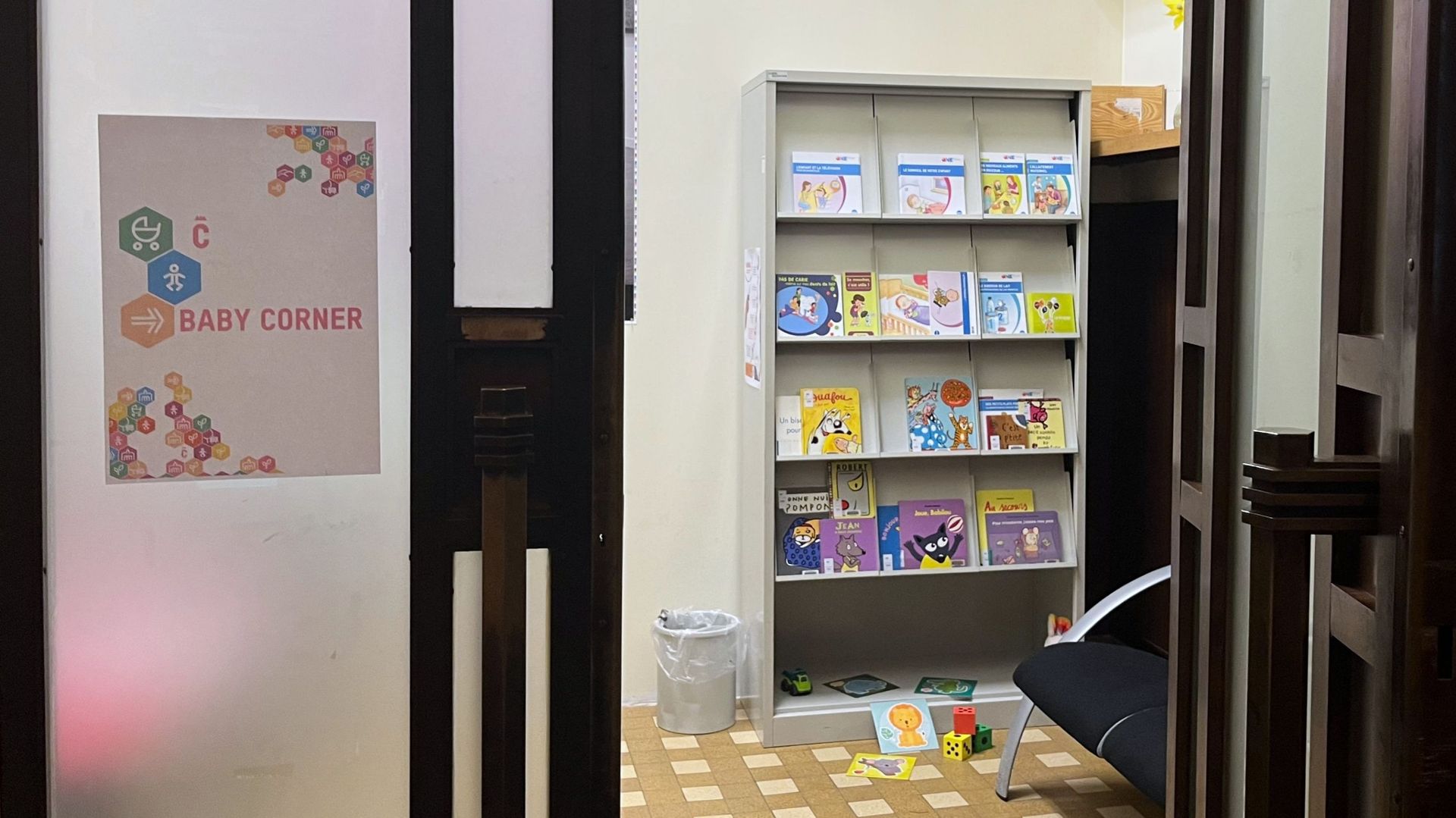 Charleroi : des 'Baby Corner' pour allaiter bébé, réchauffer son ...