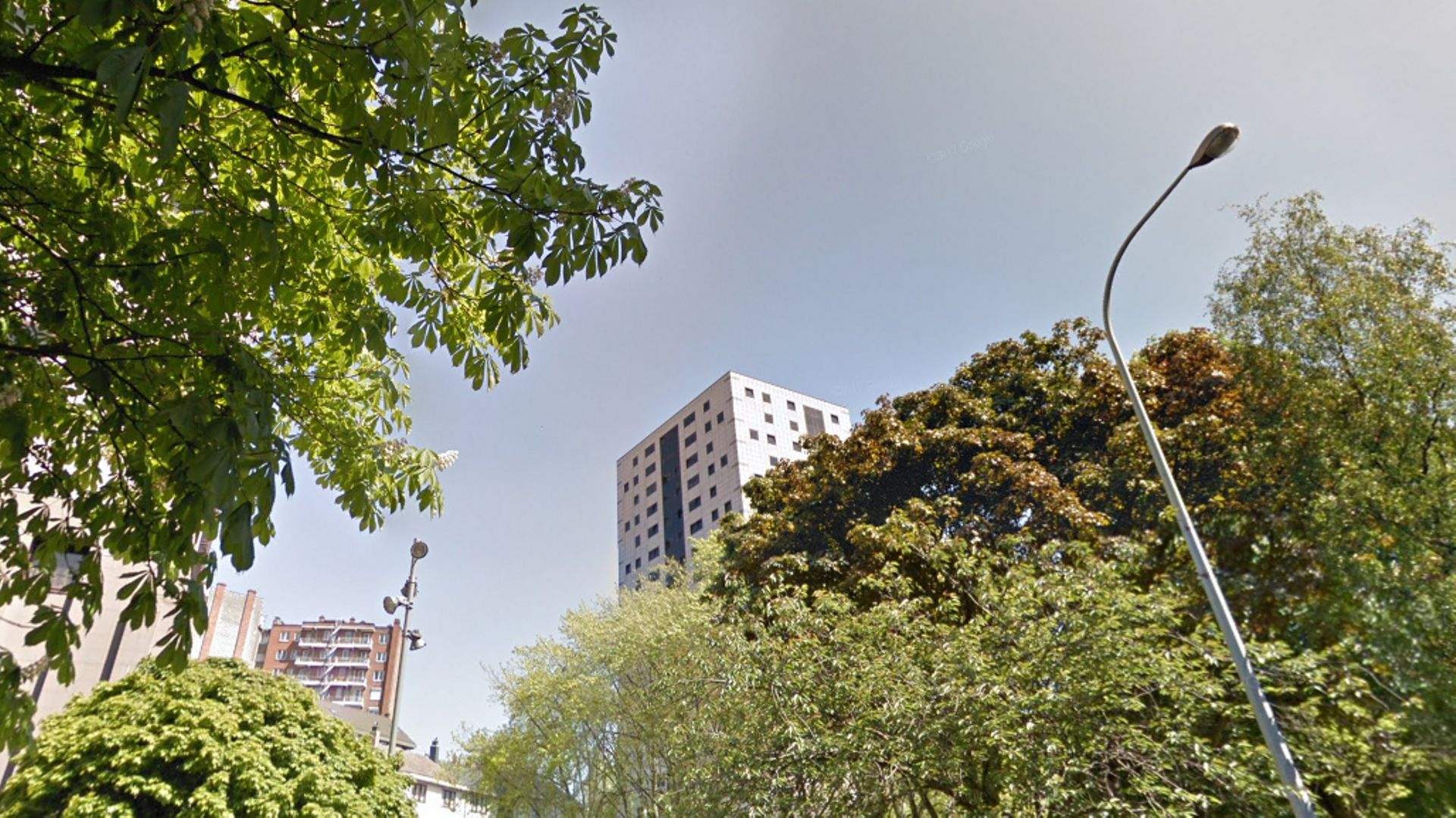 Saint-Gilles: haute tension entre les jeunes du square Jacques Franck ...