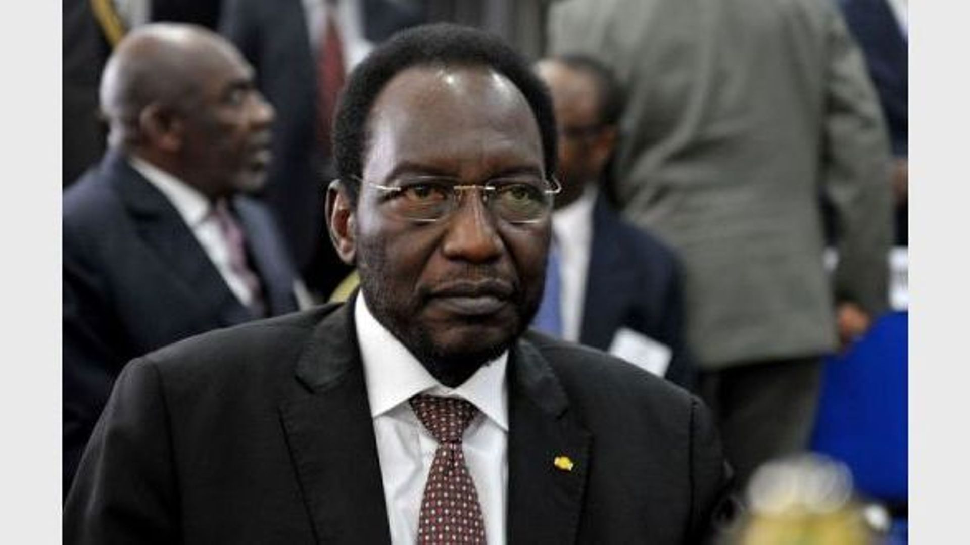 Mali: le président de transition renonce à se rendre au Burkina Faso ...