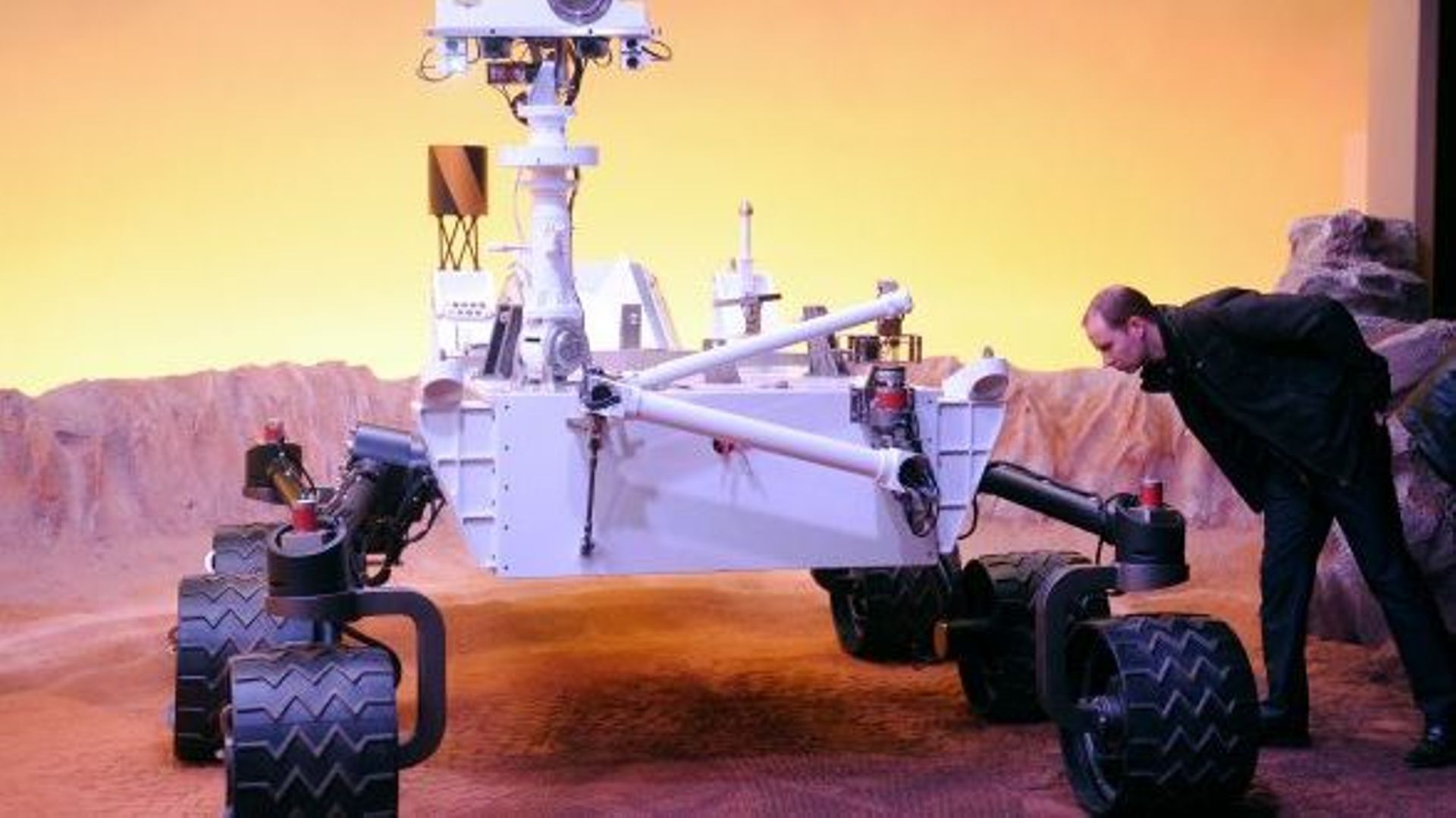 Le robot Curiosity s'est posé avec succès sur la planète Mars - RTBF Actus