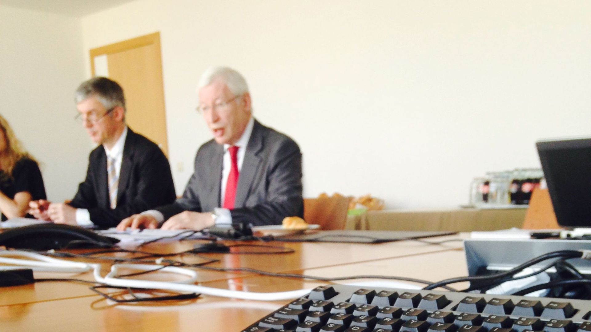 Dexia sort du rouge avec un résultat net de 4 millions d'euros - RTBF Actus