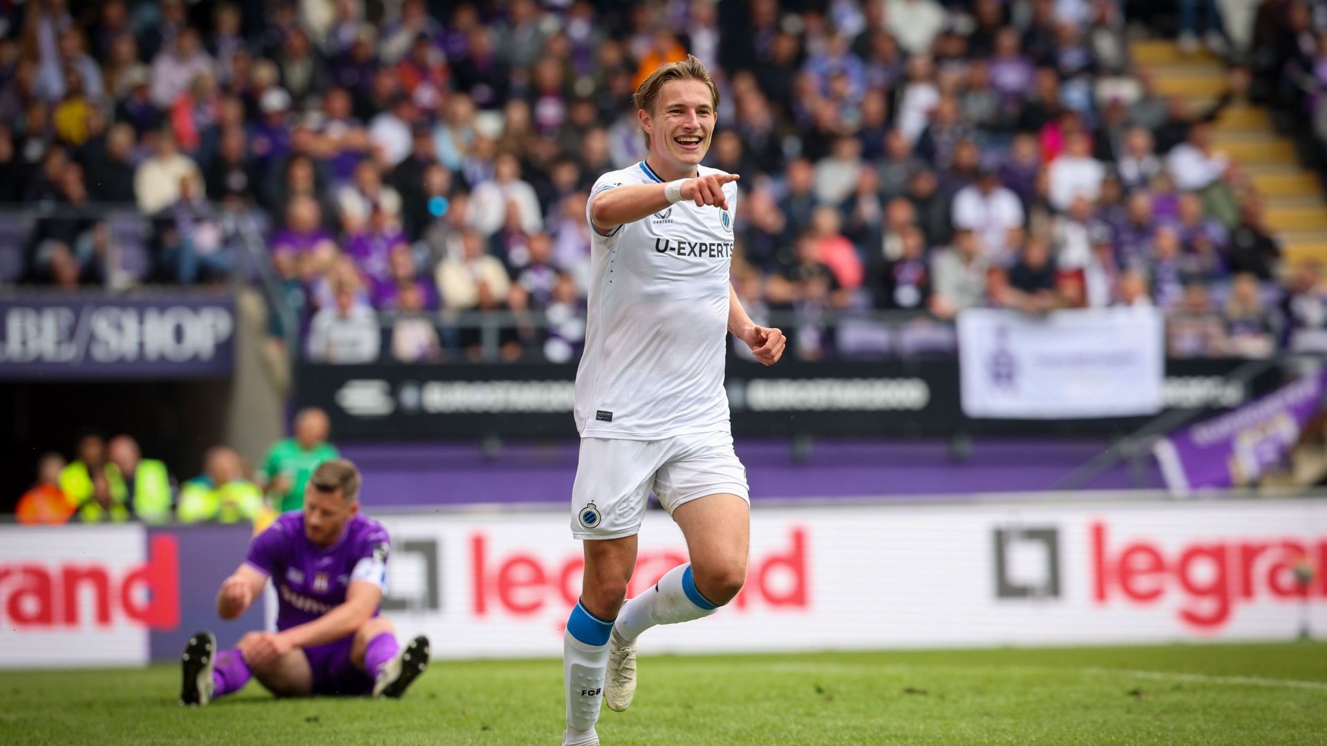 Diables Rouges : 'On ne va quand même pas regretter que Wout Faes soit ...