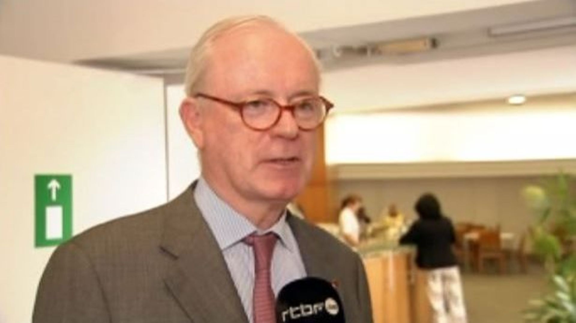 Armand De Decker sort de son silence: 'Je n'ai joué aucun rôle dans le ...