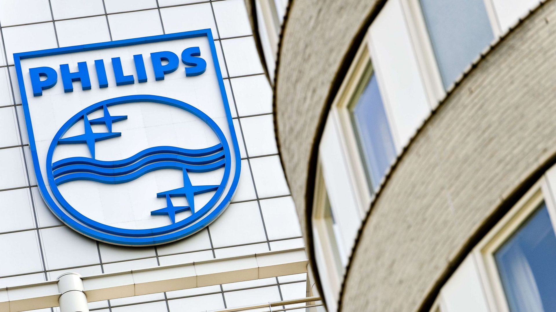 Philips efface quatre ans de pertes en Belgique - RTBF Actus
