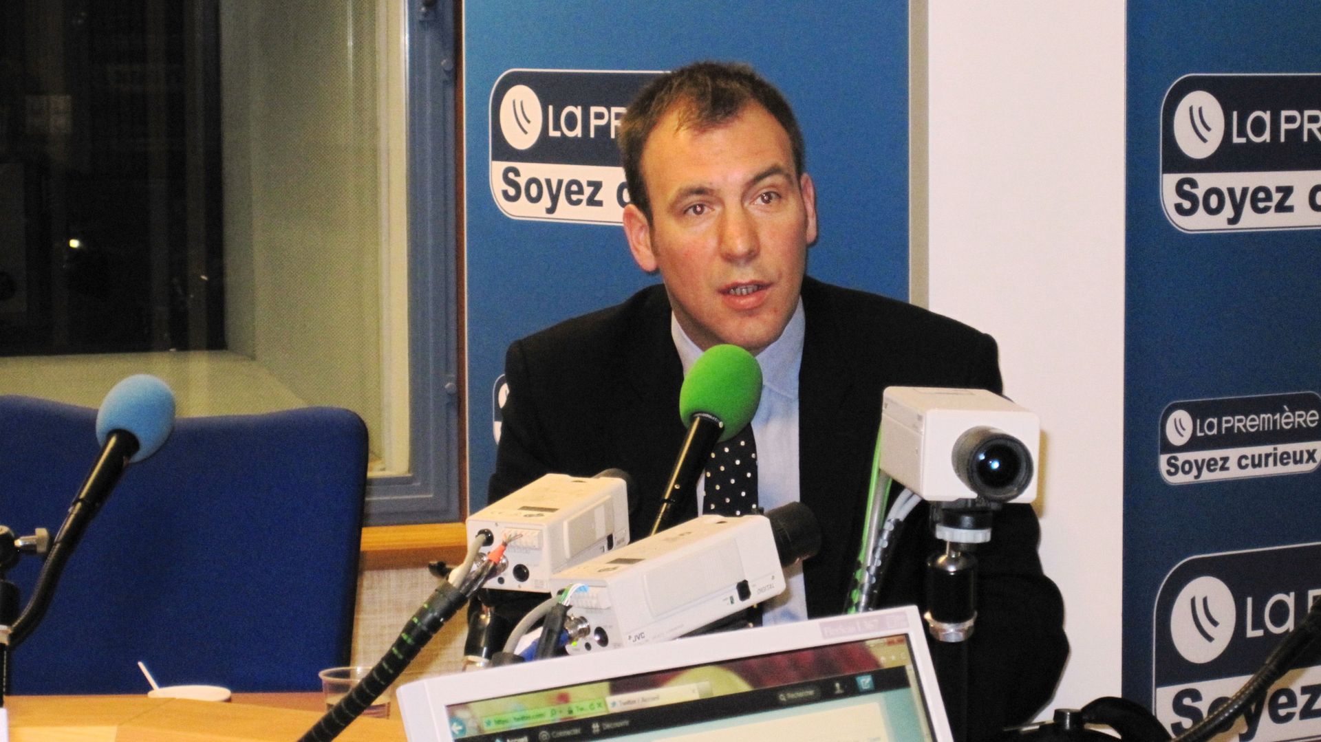 M. Wathelet: 'La Commission devrait être rigoureuse avec tous les pays ...