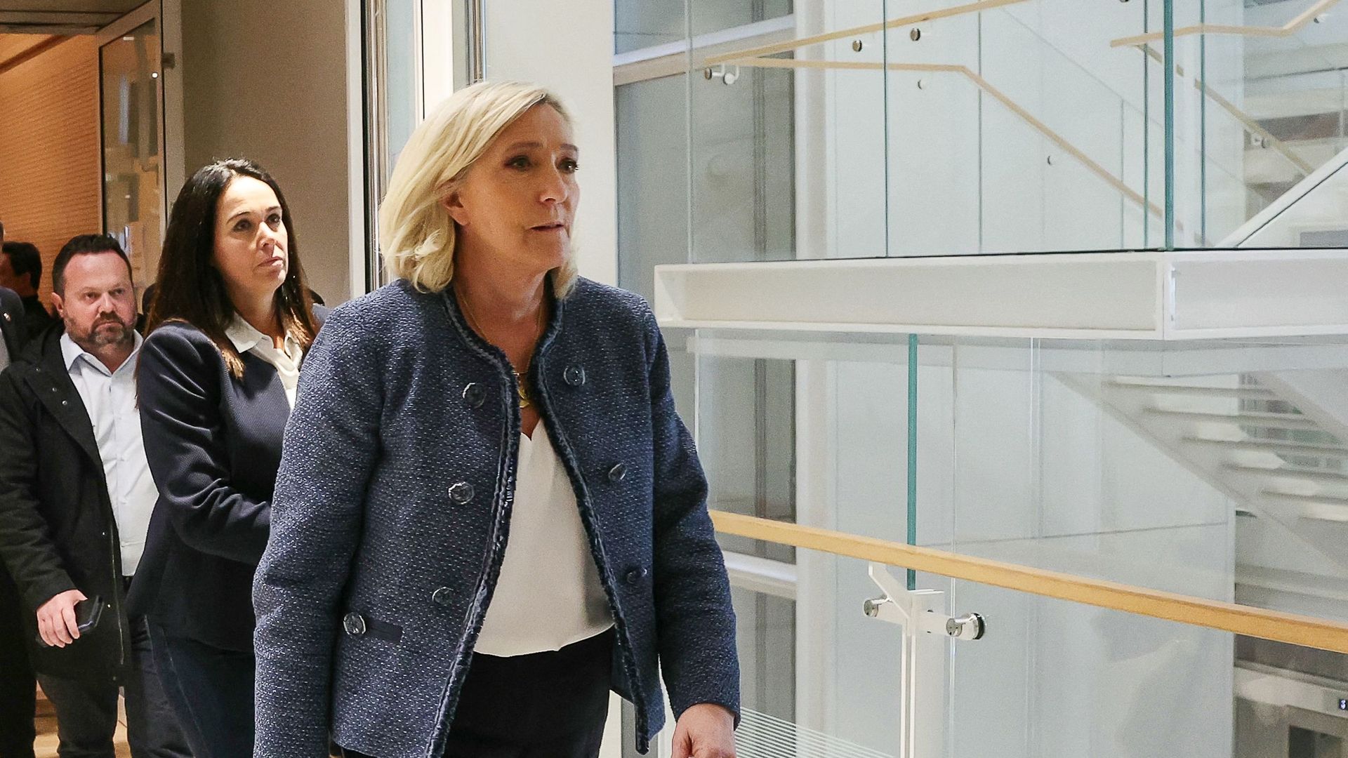 Procès du RN : 5 ans de prison requis contre Marine Le Pen pour ...