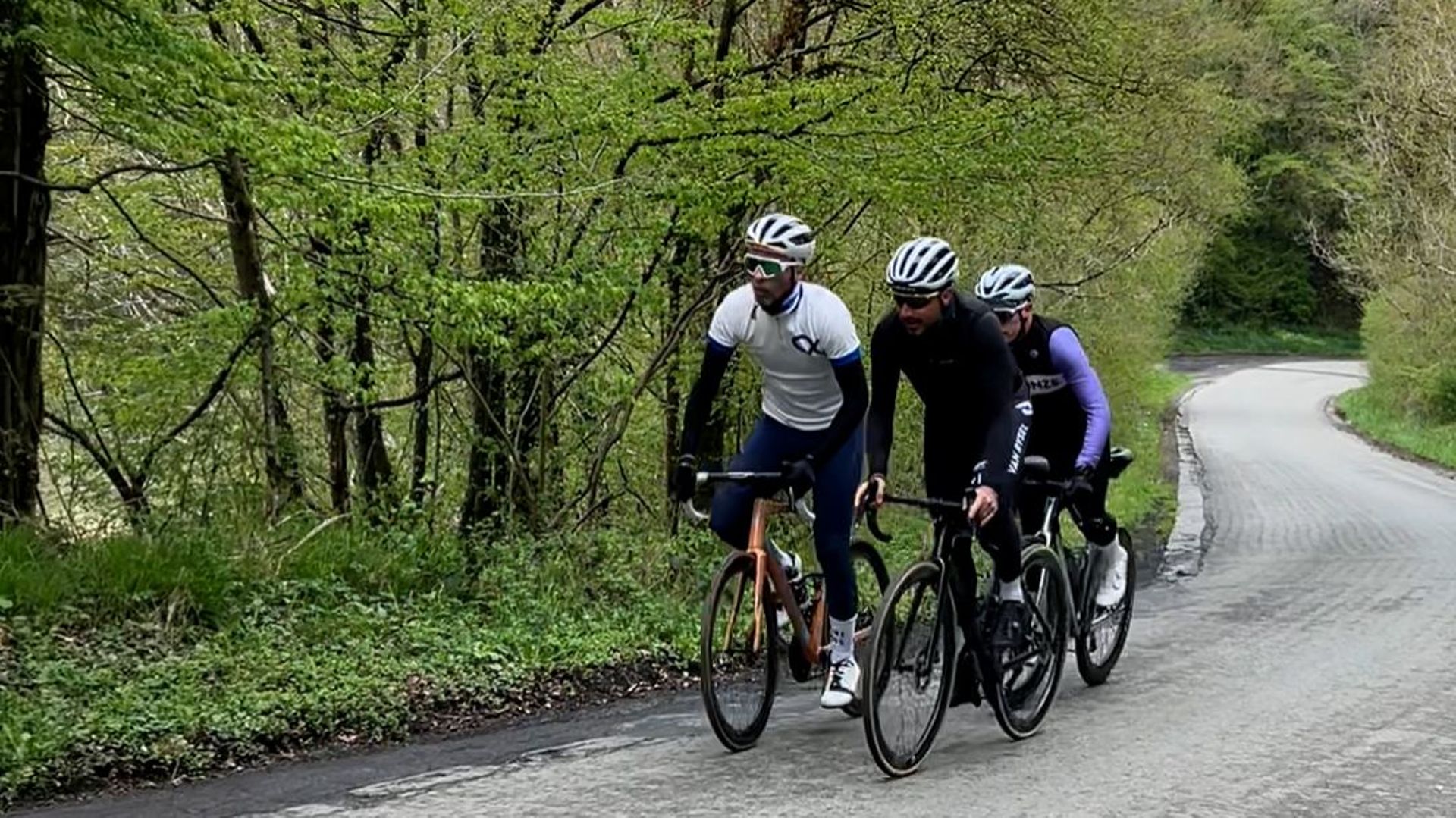 On reconnaît nos Classiques - La Flèche Wallonne : on a monté le Mur de Huy sur la plaque avec ...