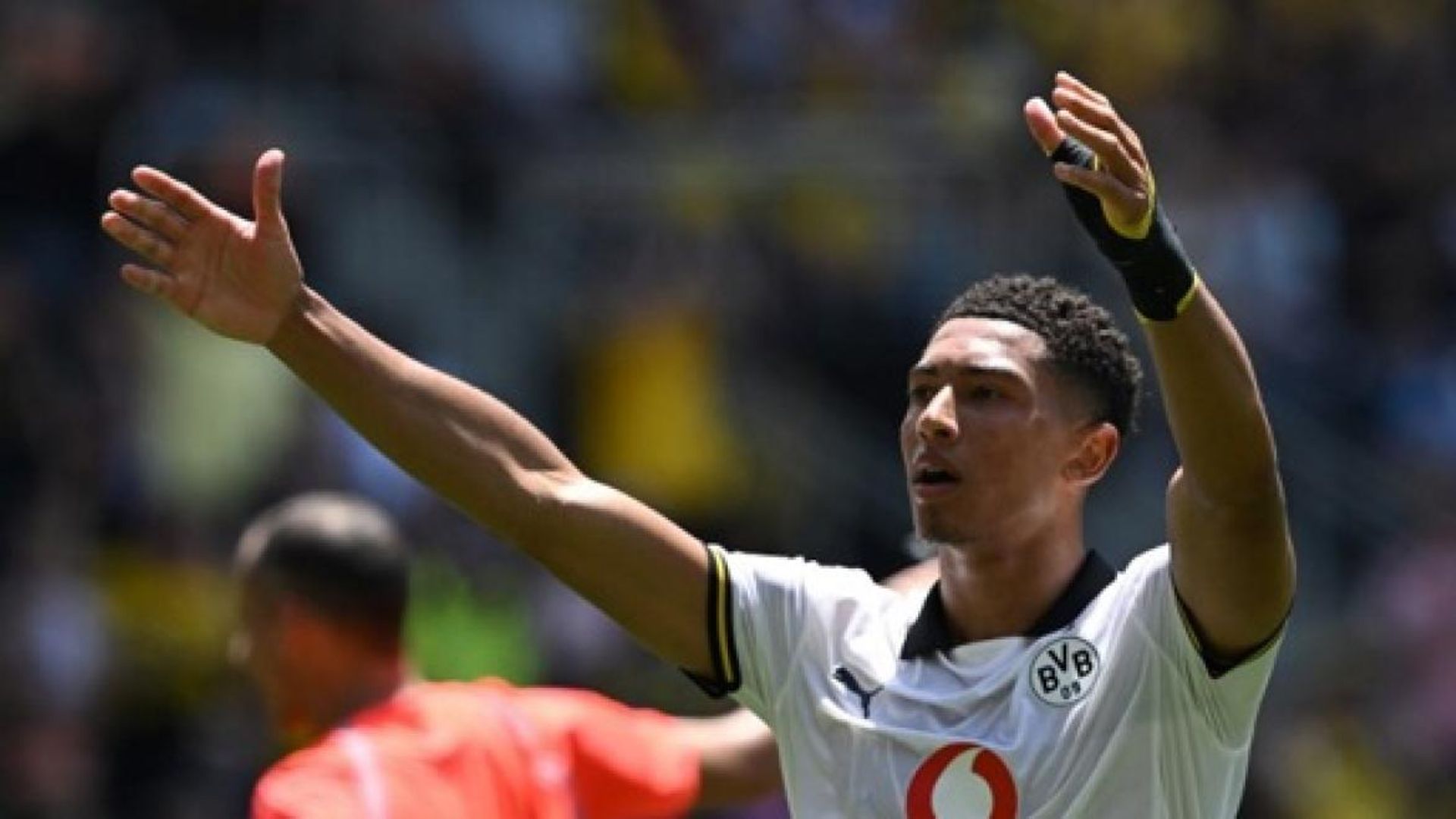 Barcelone s'incline pour la première fois de l'année mais passe en demi-finale de Ligue des ...