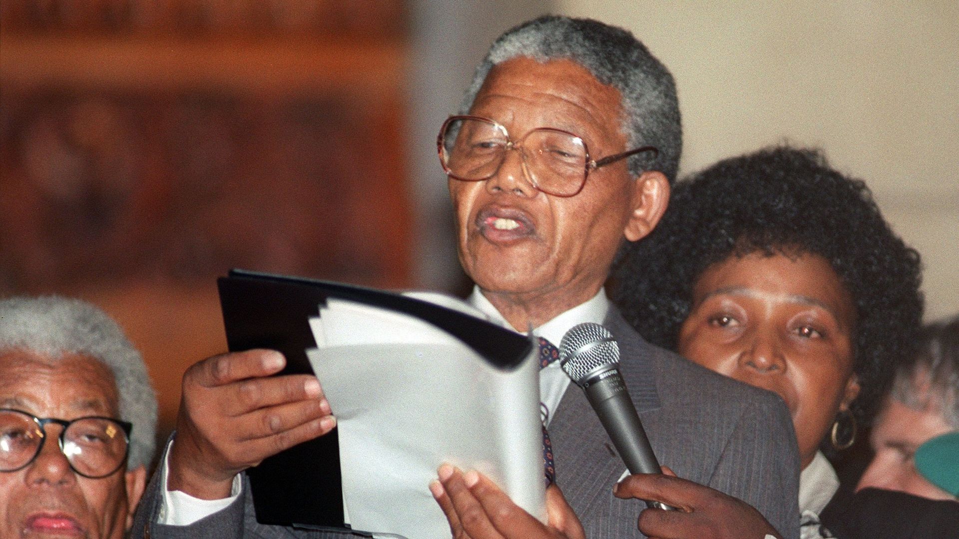 Il y a 30 ans, le militant anti-apartheid Nelson Mandela était élu ...