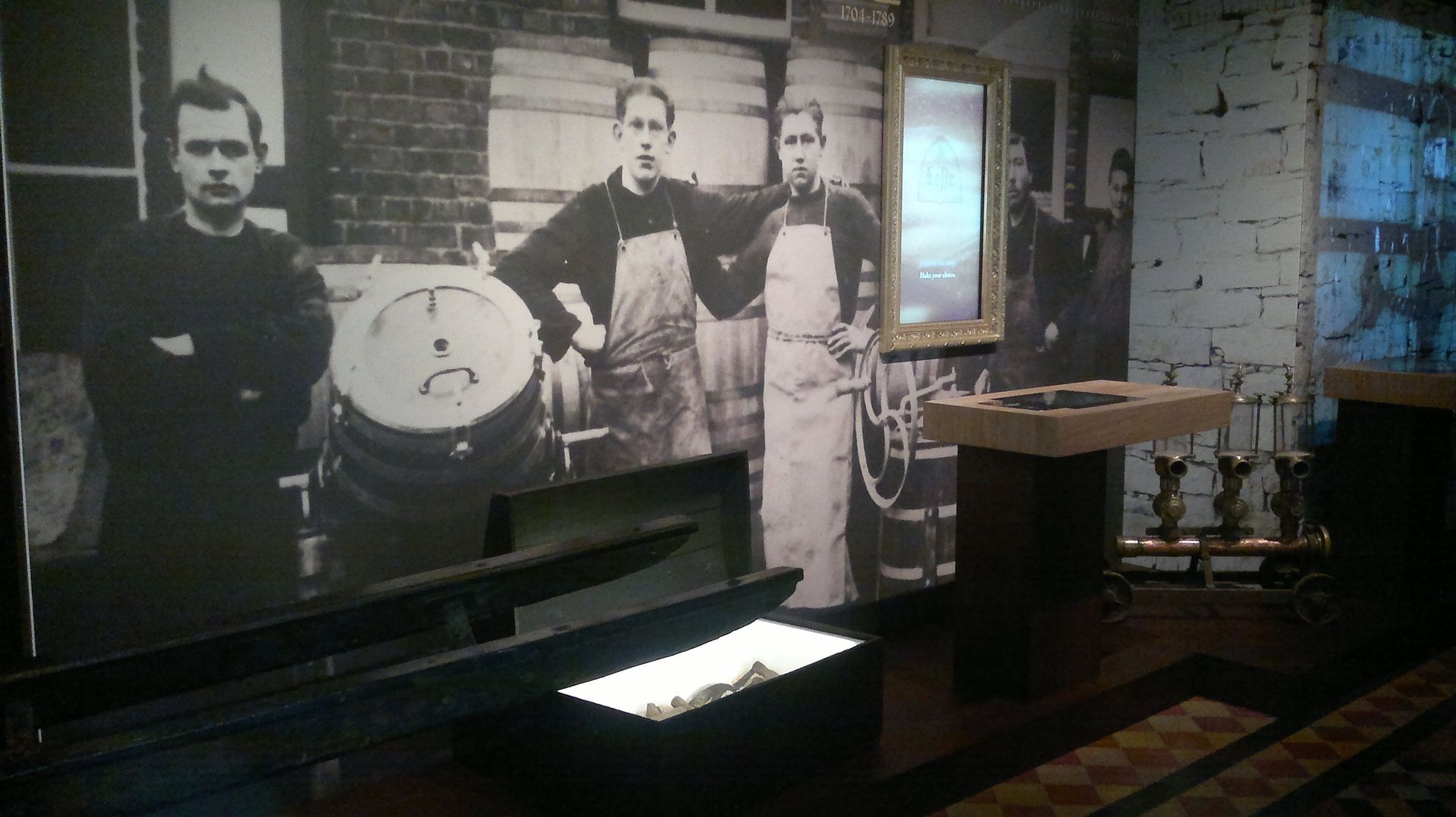 Un musée consacré à l'histoire de la Leffe - RTBF Actus