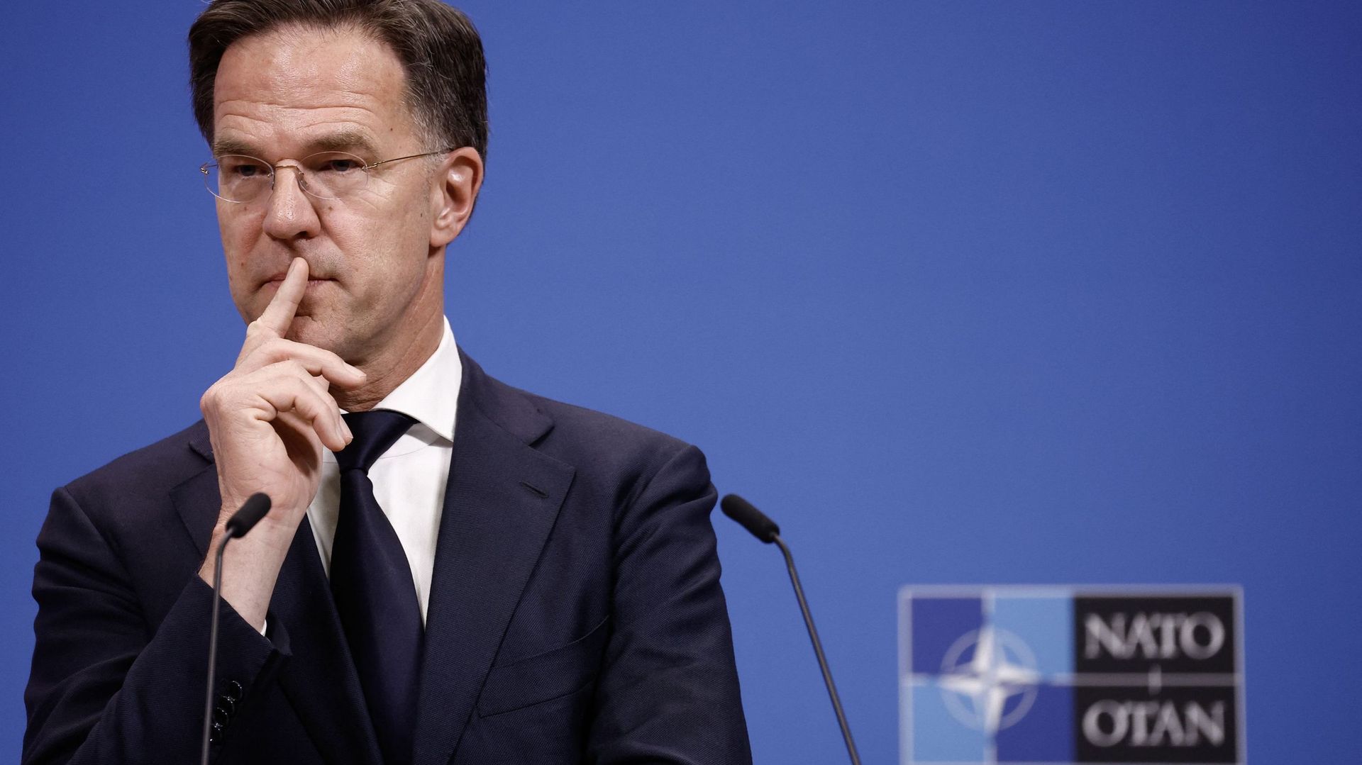 Qui est Mark Rutte, 'l'homme en teflon' qui va prendre la tête de l ...