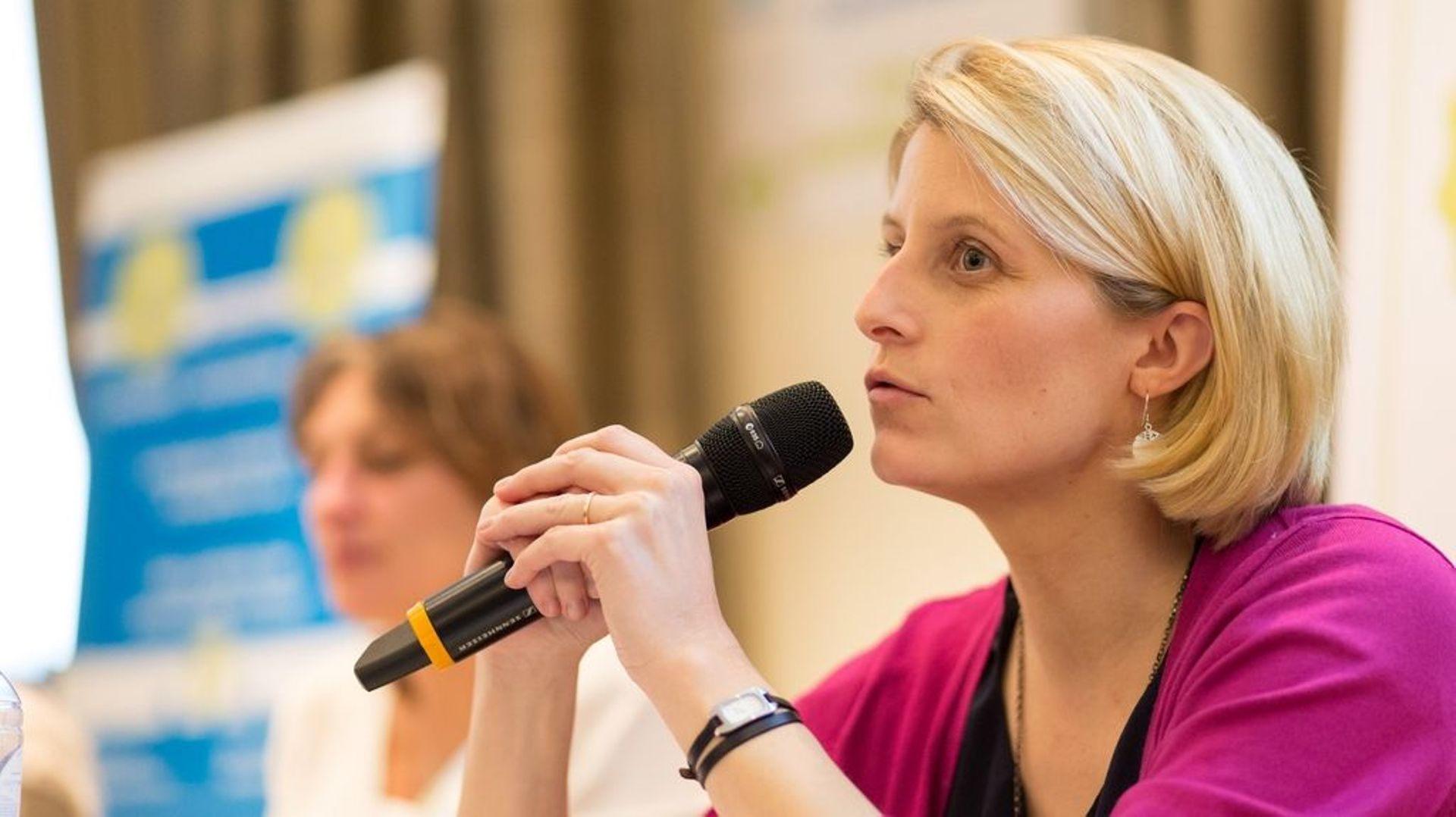 [A REECOUTER] Démocratie en Question(s) - Les GAFAM vont-ils remplacer ...