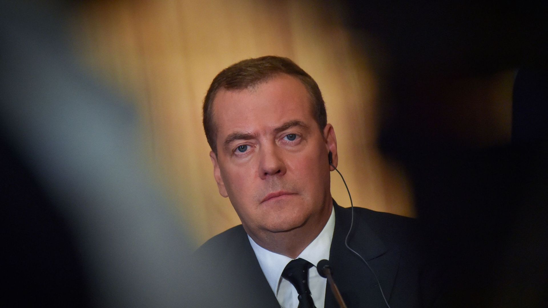 L'ex-président russe Dmitri Medvedev, le tournant provocateur d'un ...