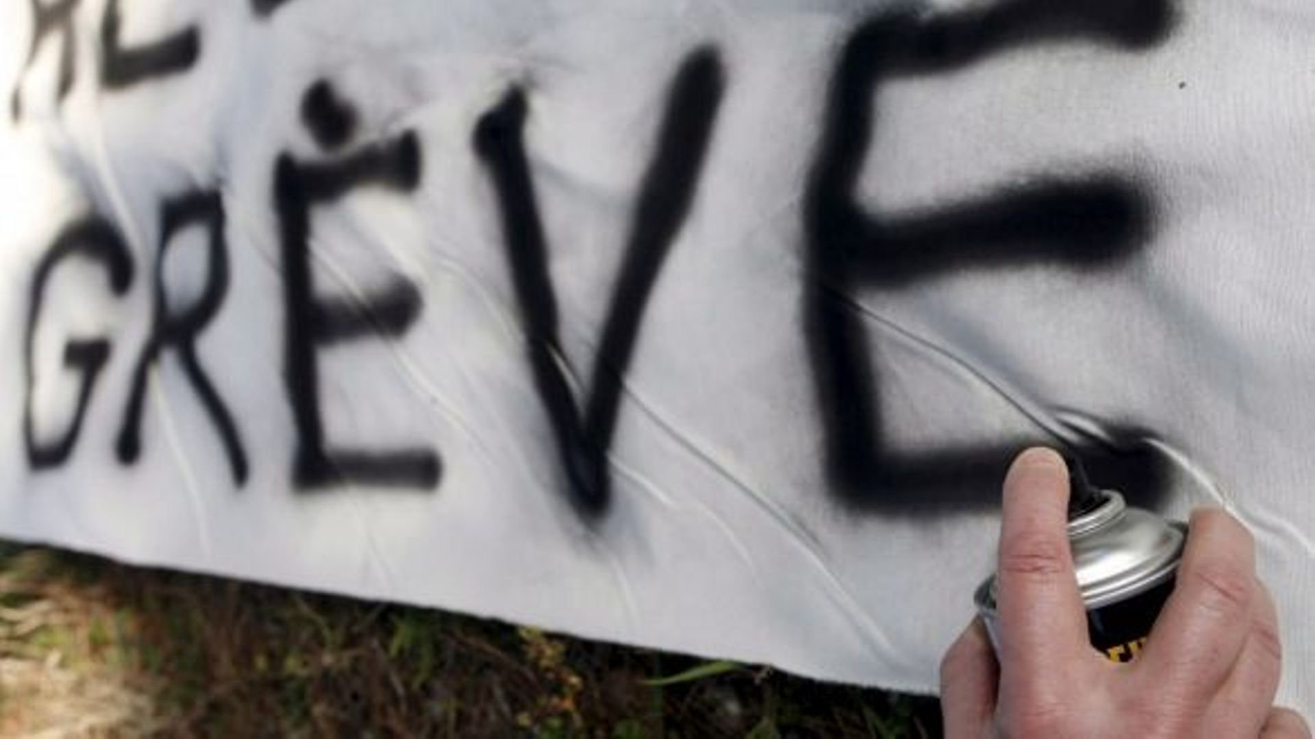 Grève nationale jeudi: la France devrait être paralysée - RTBF Actus
