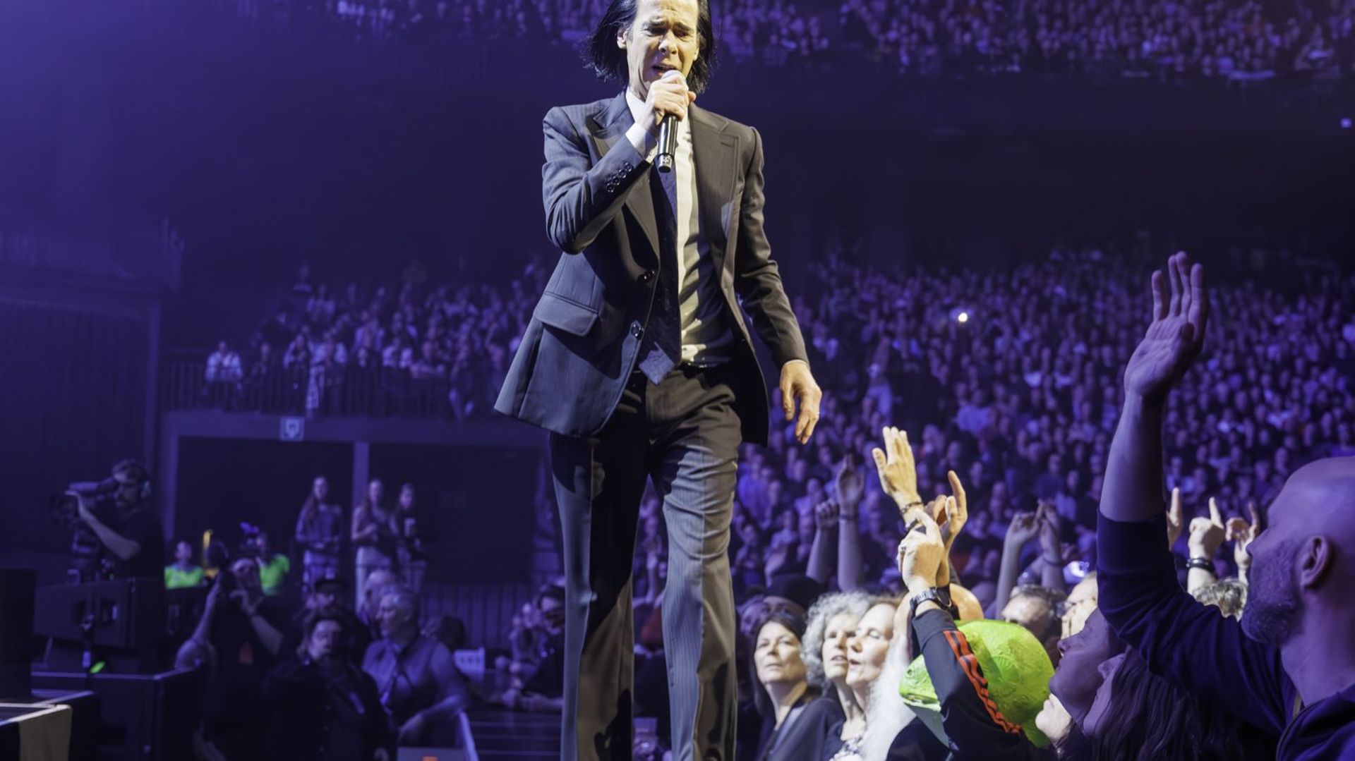 Nick Cave en concert à Anvers : retour sur une soirée mémorable - RTBF ...
