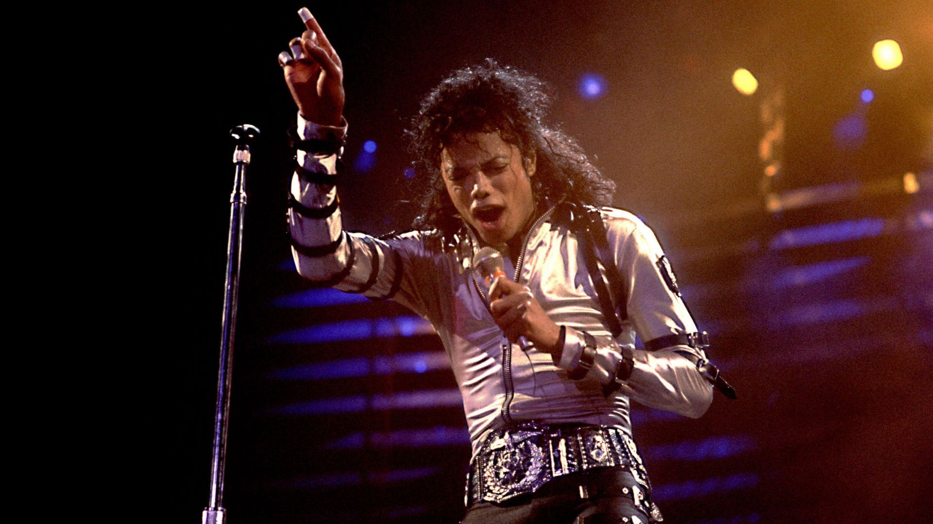 Un nouveau documentaire sur Michael Jackson annoncé : 'Surviving Michael Jackson' - RTBF Actus