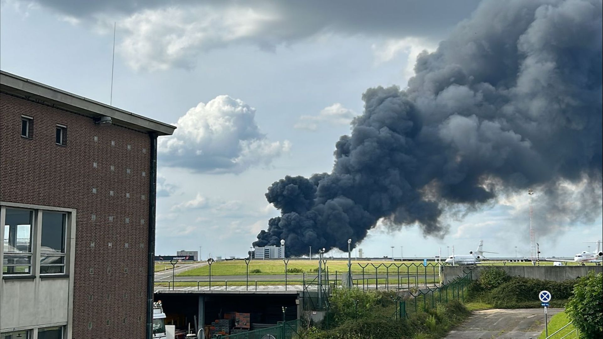 Incendie maîtrisé sur le site de Brucargo à Zaventem : pas de victime ...