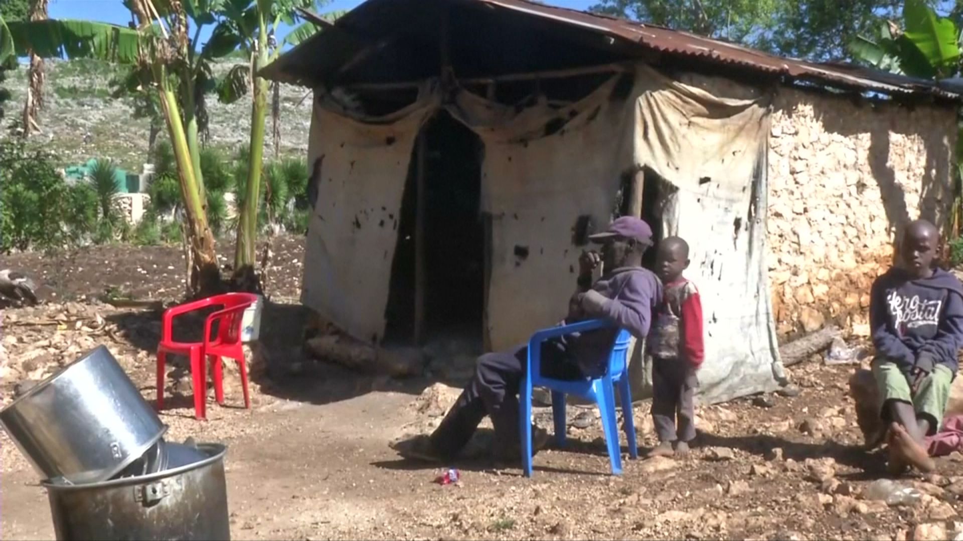 Haïti: un village abandonné de tous et coupé du monde - RTBF Actus