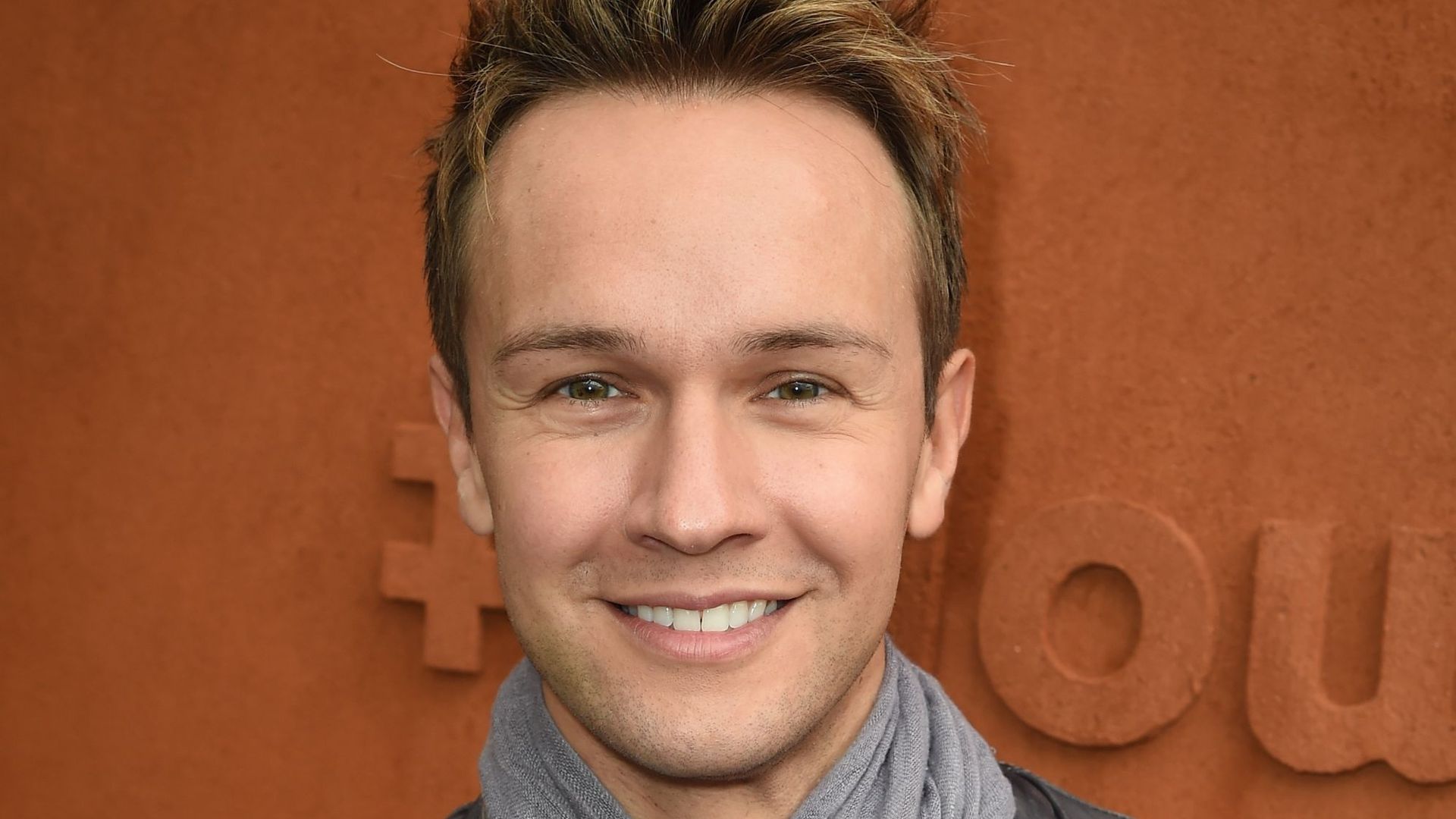 Découvrez le remplaçant surprise de Cyril Féraud pour Slam sur France 3 ...