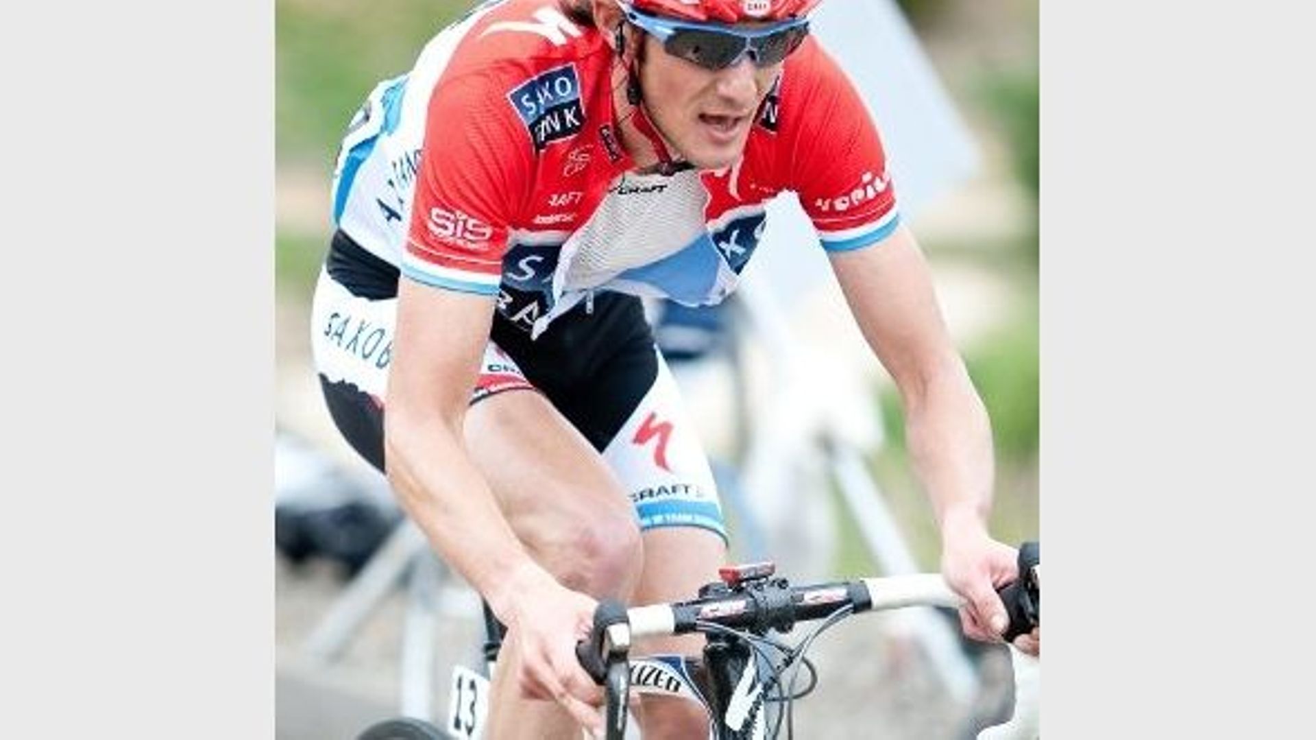 Frank Schleck tombe et renonce à San Remo - RTBF Actus