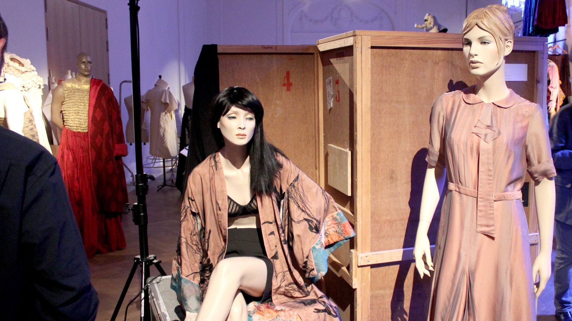 Théâtre de Liège: la vie mouvementée d'un costume de scène - rtbf.be