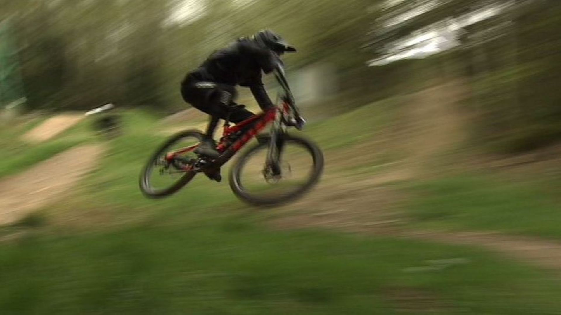Littoral belge : inauguration d'un parcours VTT de plus de 400 ...
