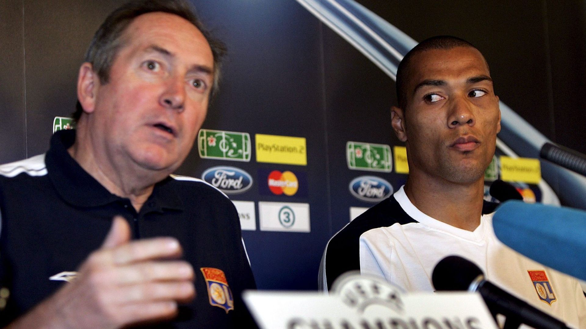Gérard Houllier fait la paix avec Carew - RTBF Actus