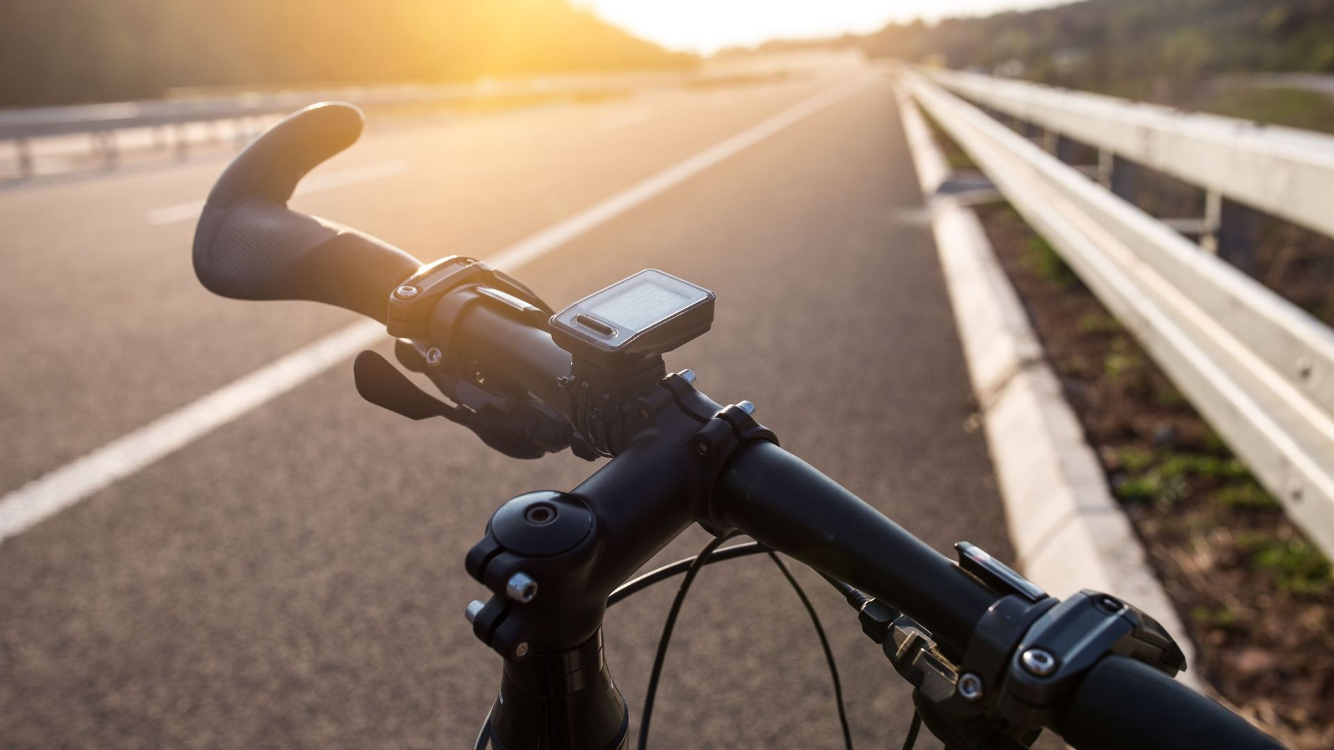 Rouler à vélo sur l'autoroute ? Un projet bel et bien en cours à Grâce ...
