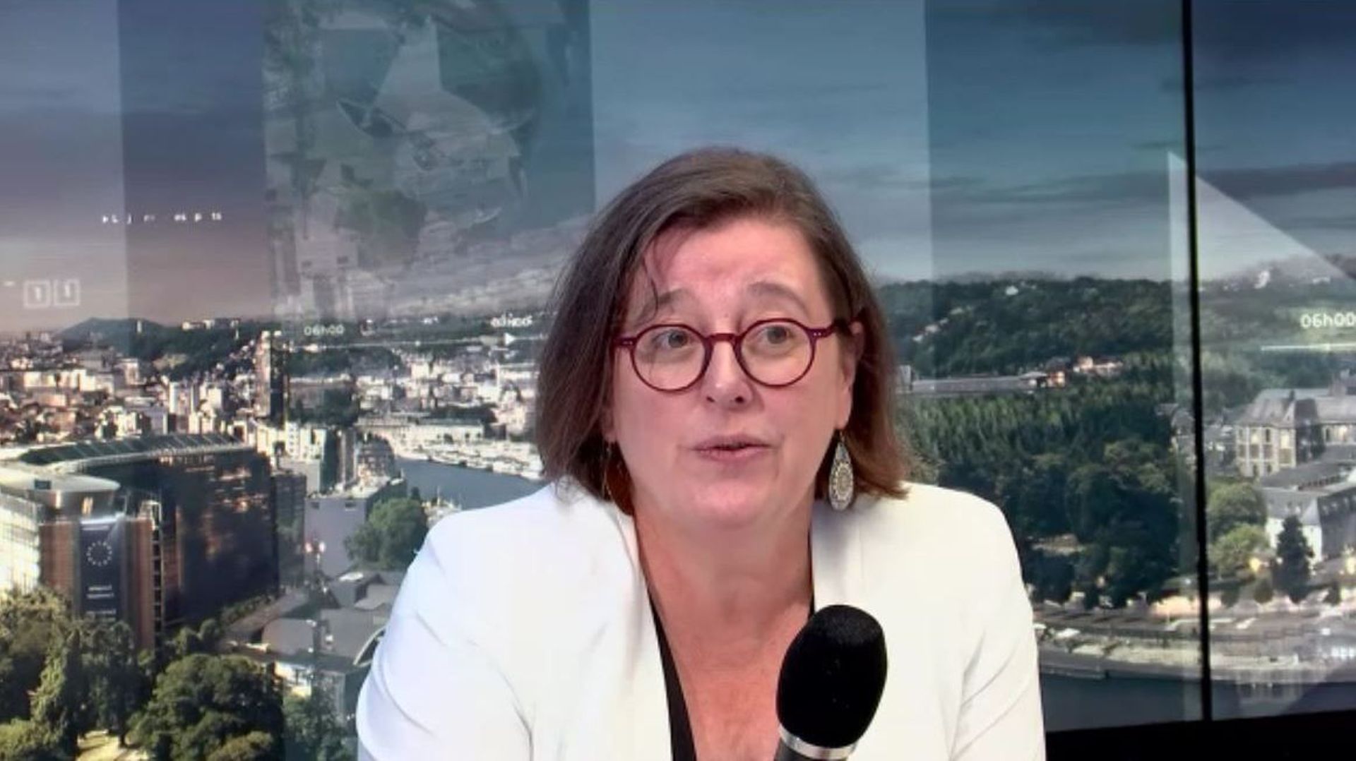 Finances des universités : Annick Castiaux, rectrice de l’UNamur, 'tire ...