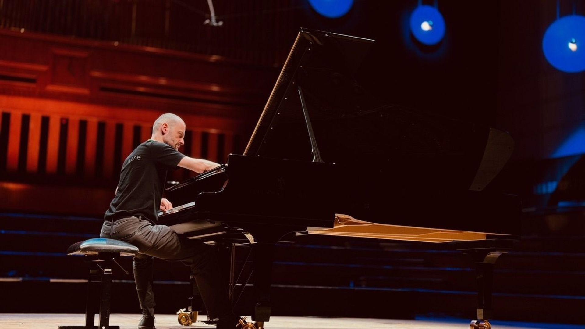 Pierre Audi, enfant des vieilles pierres et lieux sacrés - RTBF Actus