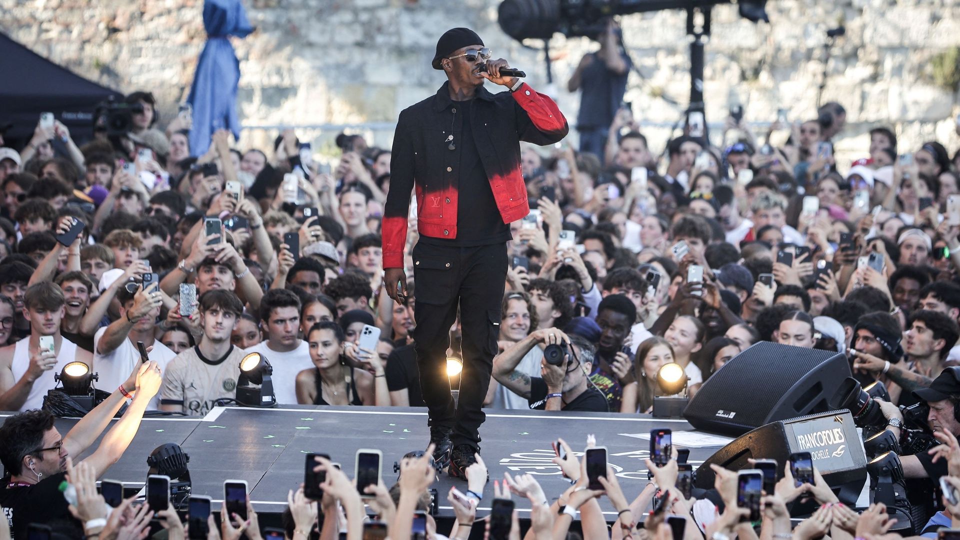 Damso, le boss du rap, enflammera Les Ardentes 2025 - RTBF Actus