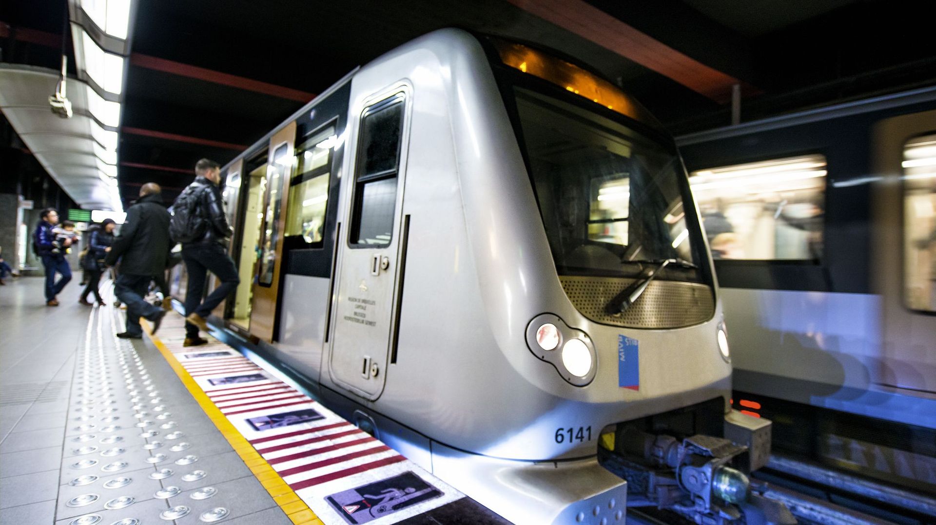 La STIB organise son premier hackathon - RTBF Actus