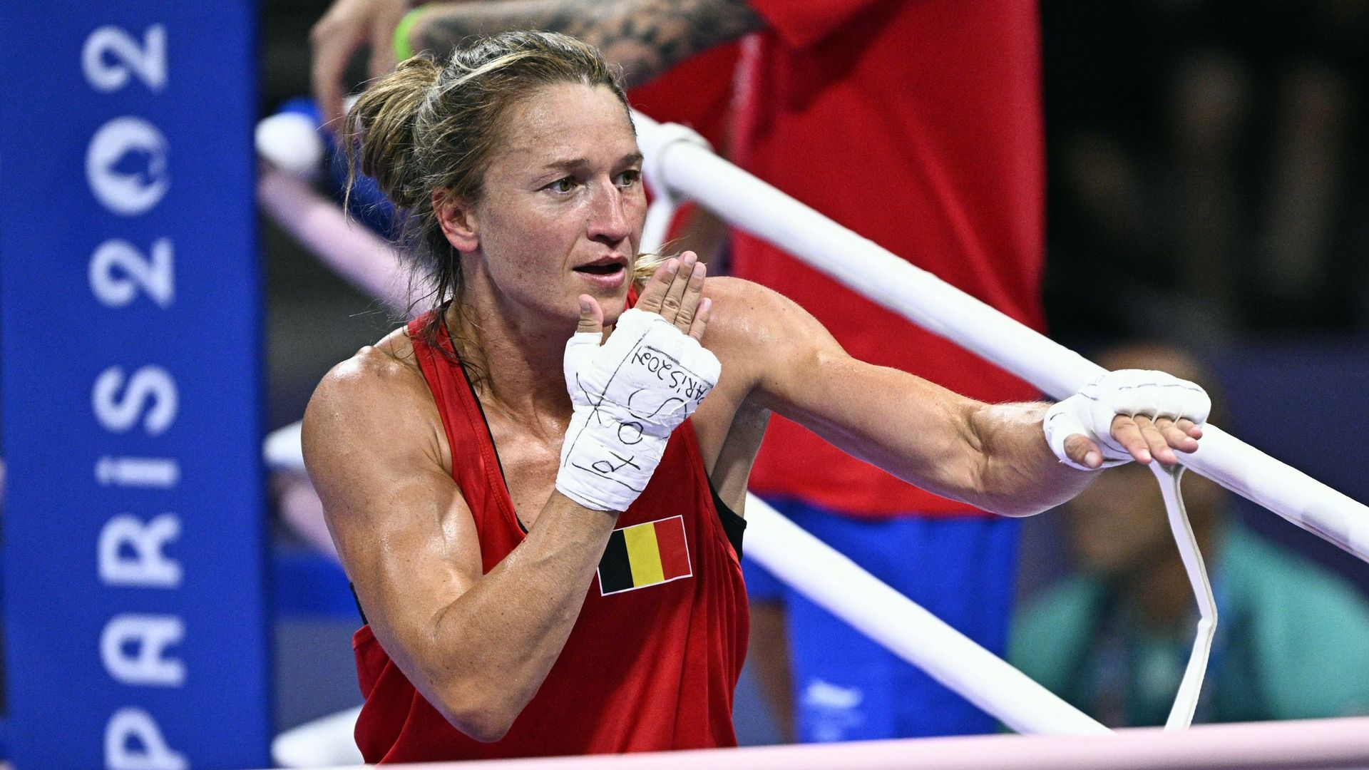 JO Paris 2024 : Oshin Derieuw file en quart de finale des -66 kg et est ...