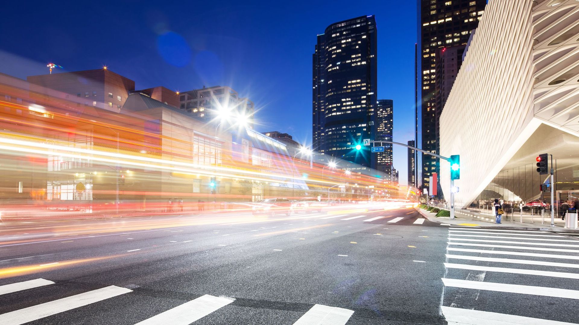 Les routes du futur et leur éclairage intelligent, c'est pour demain
