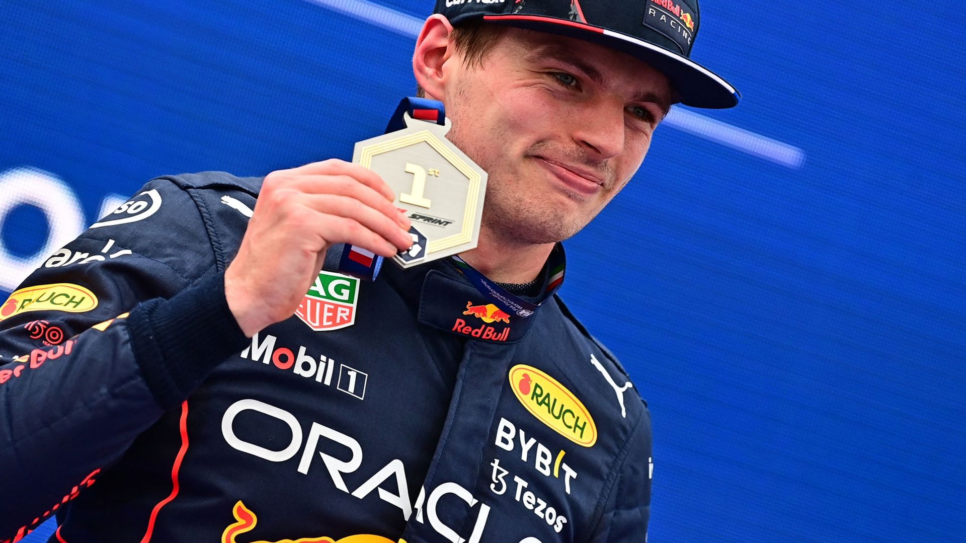 F1 Emilie-Romagne : Verstappen remporte la course sprint devant Leclerc et s’élancera premier du ...