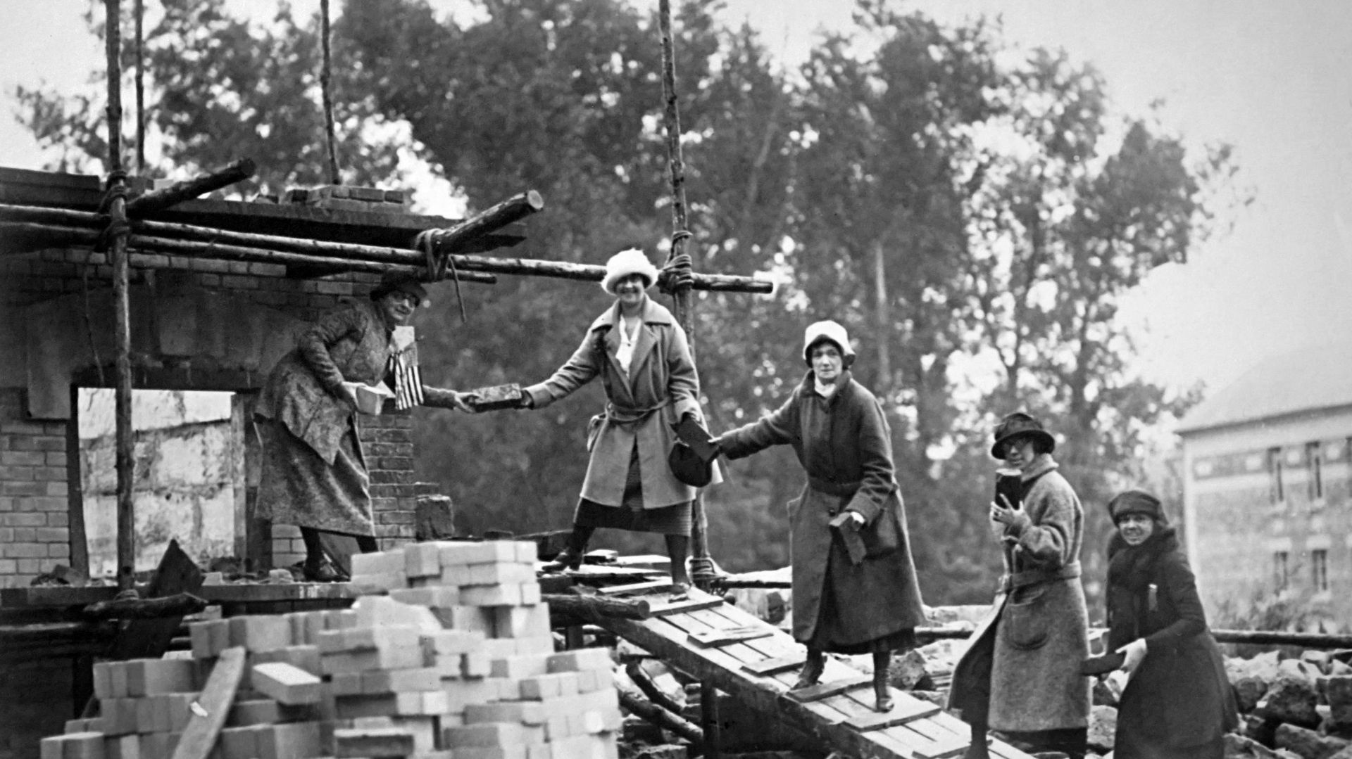 Qui est Anne Morgan, cette pionnière américaine de l’humanitaire en ...