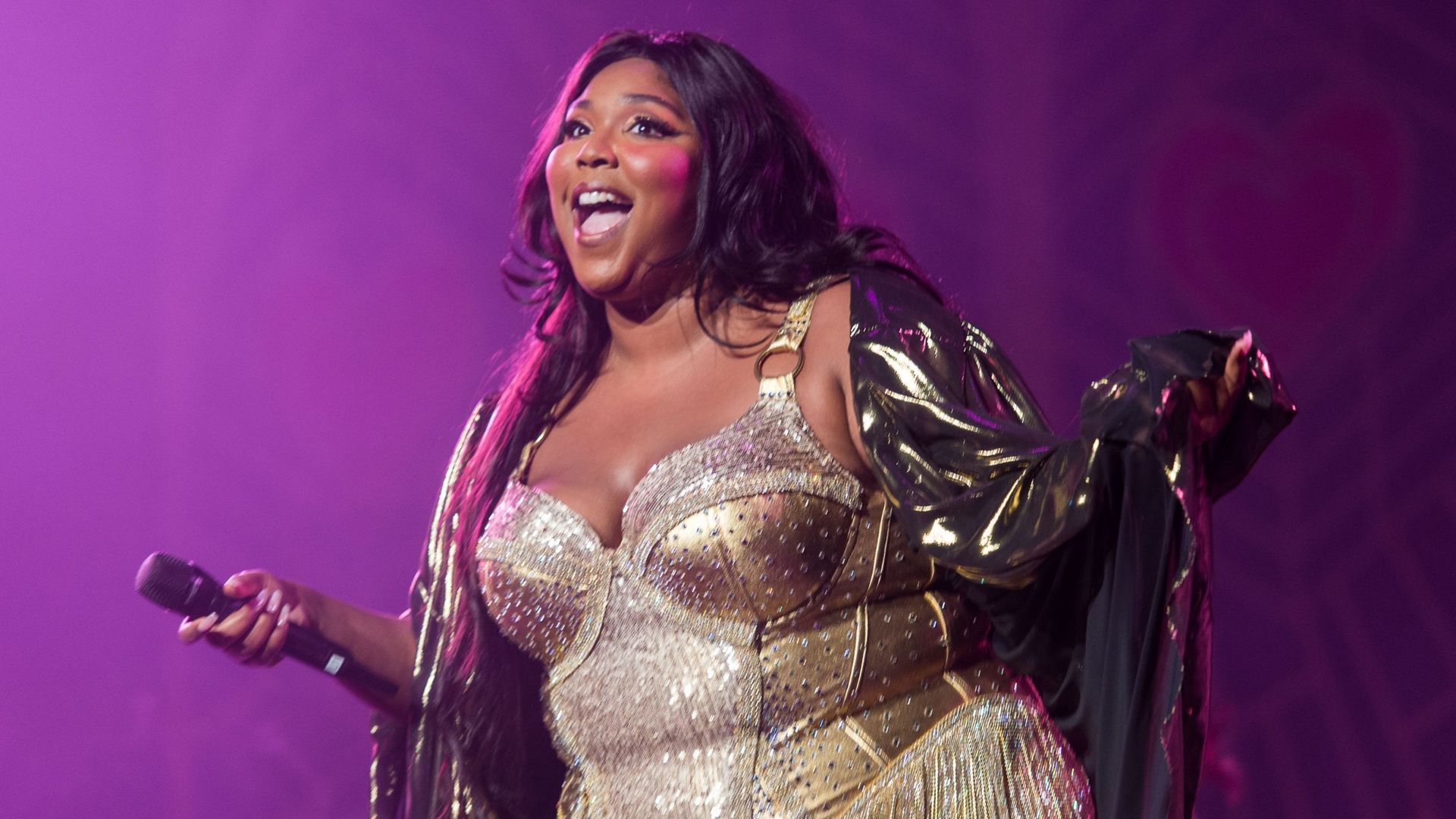 Lizzo explique comment elle a maigri sans Ozempic et combattu son anxiété - RTBF Actus