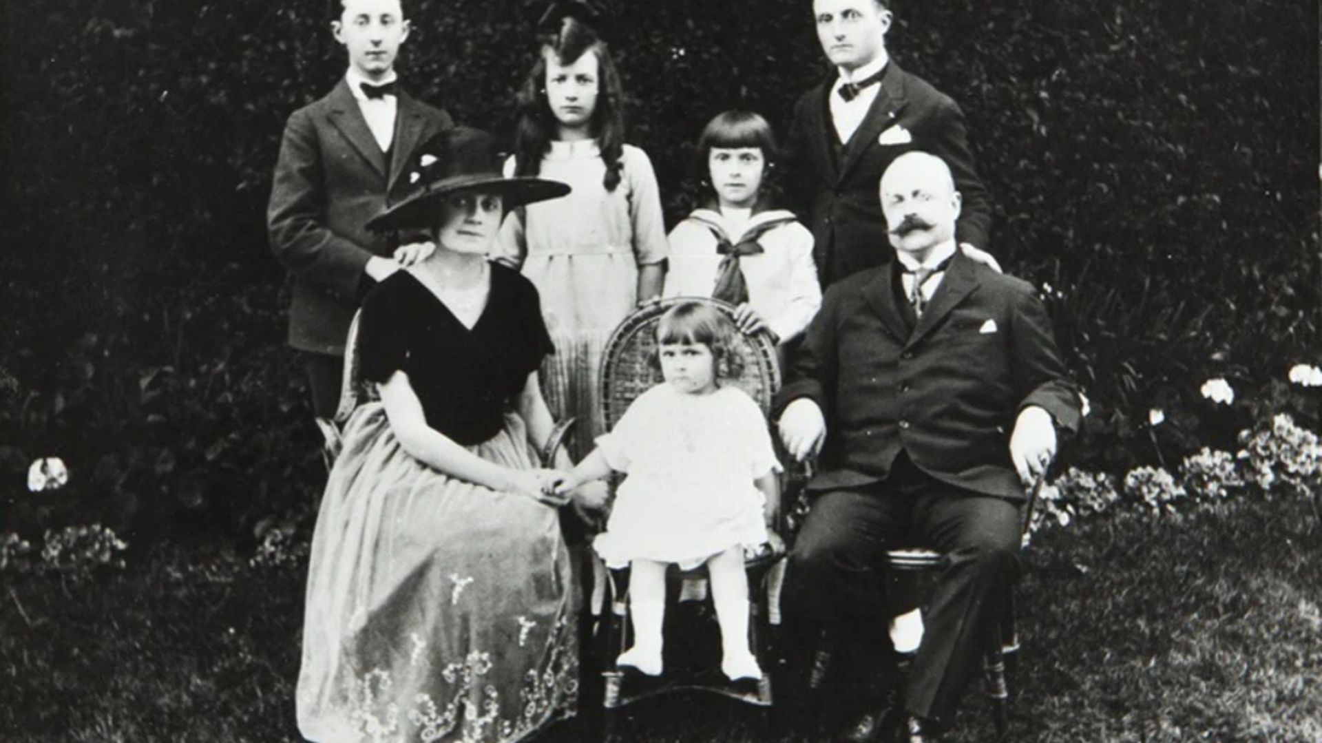 Connaissez-vous la femme qui a inspiré le parfum Miss Dior ? - RTBF Actus