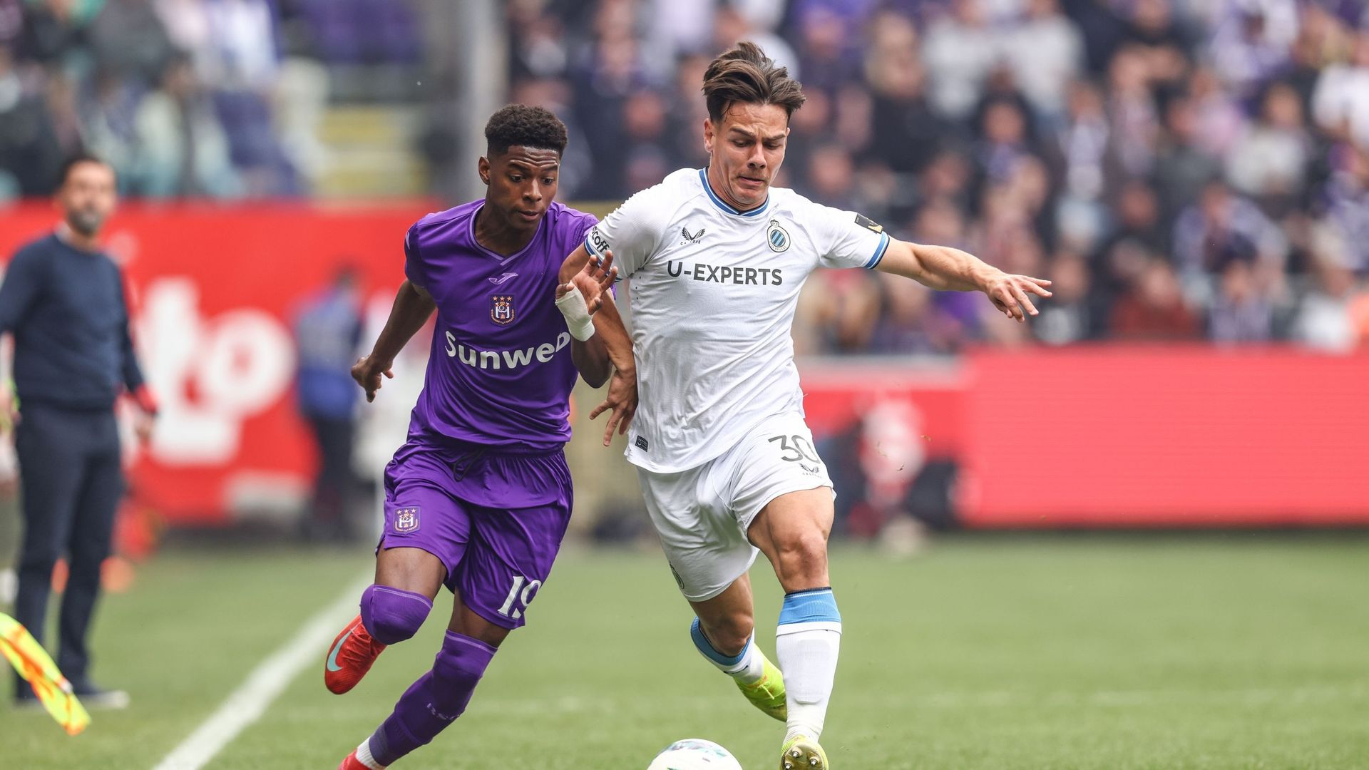 Super-efficace, le FC Bruges muselle un Anderlecht mordant et garde la ...