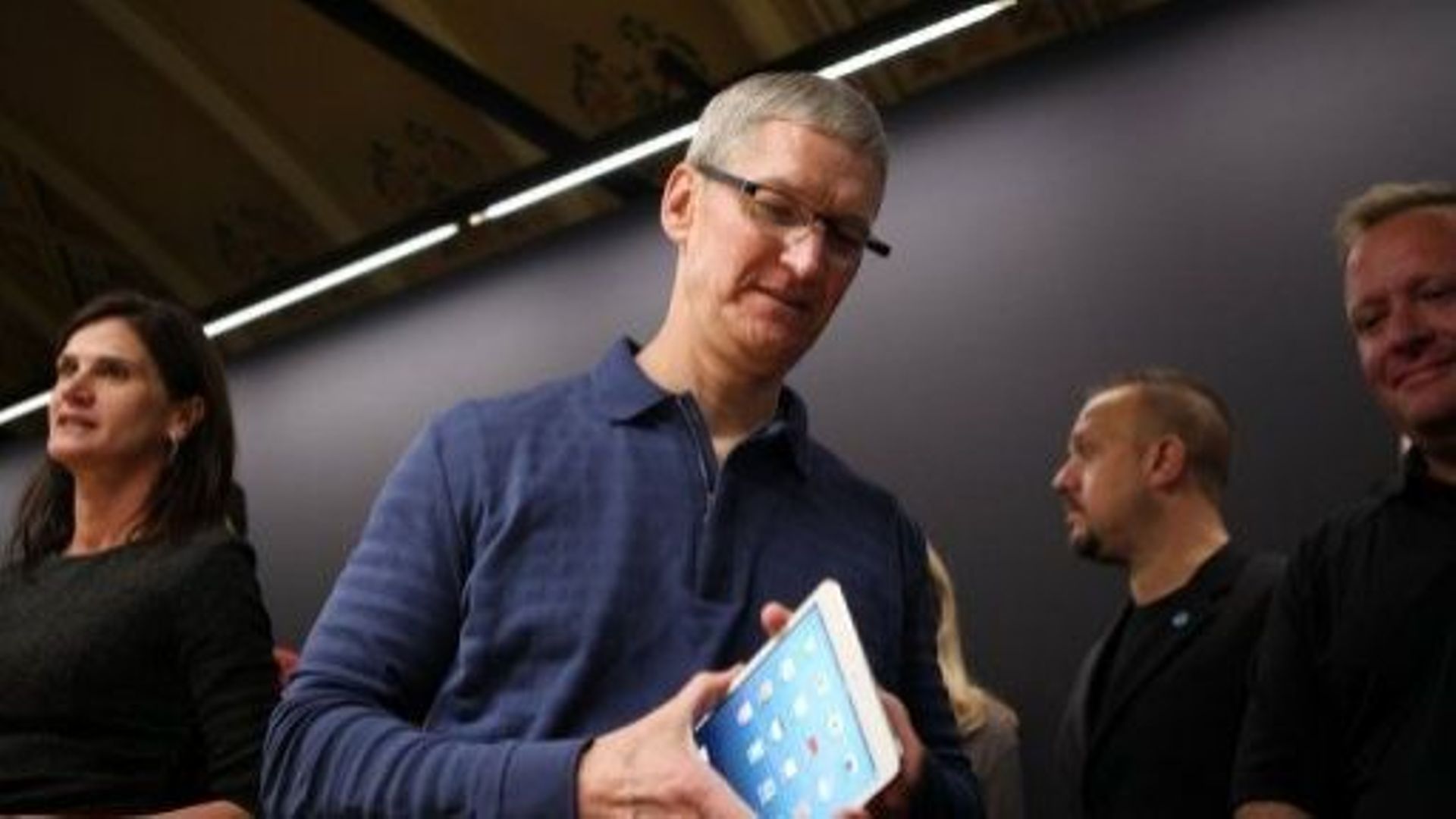 Un café avec le patron d'Apple mis aux enchères pour une bonne cause ...