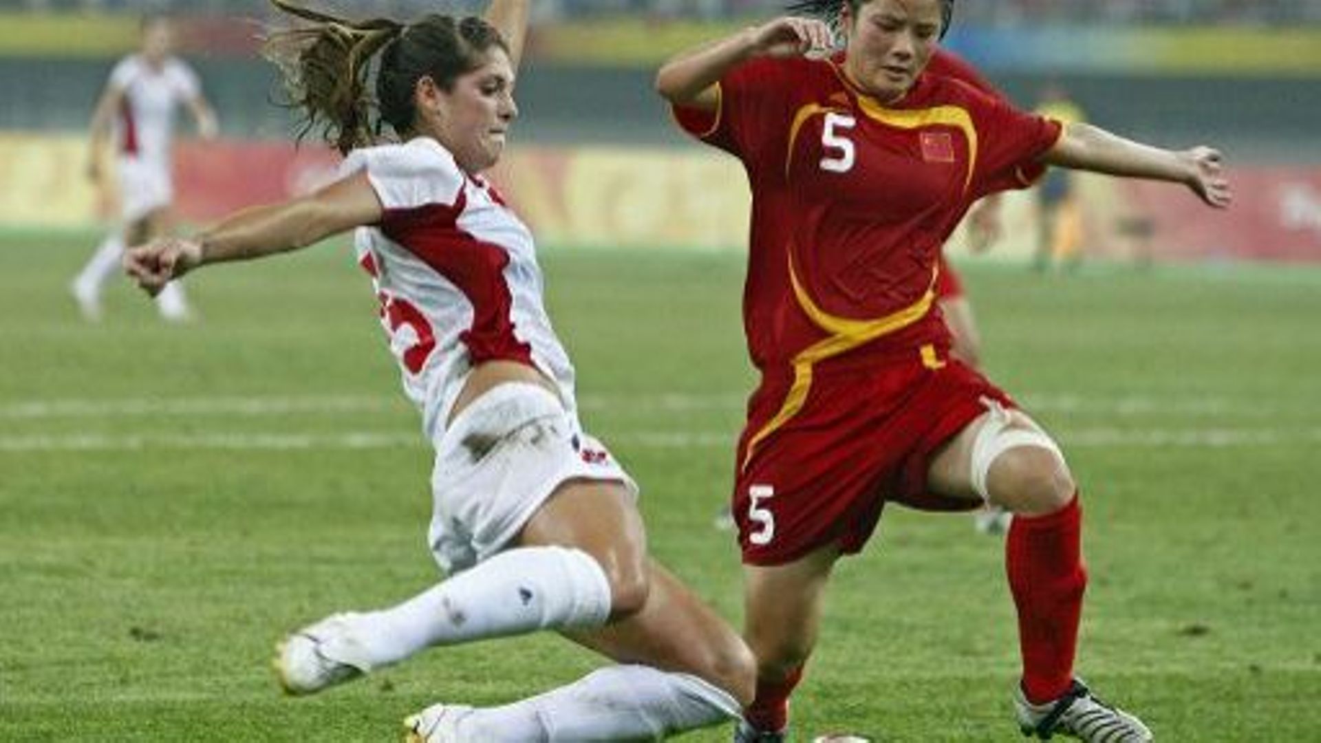 Football Féminin: deux chocs et deux derbys au menu des quarts - RTBF Actus