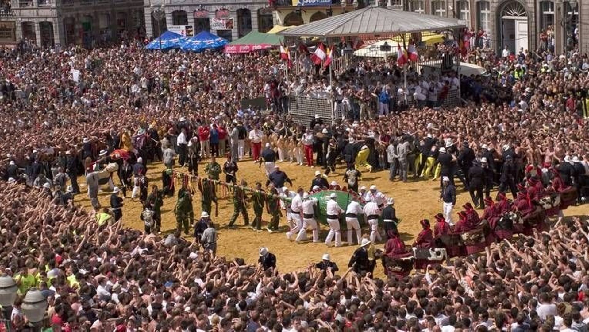 On a visité pour vous le musée du Doudou à Mons - RTBF Actus