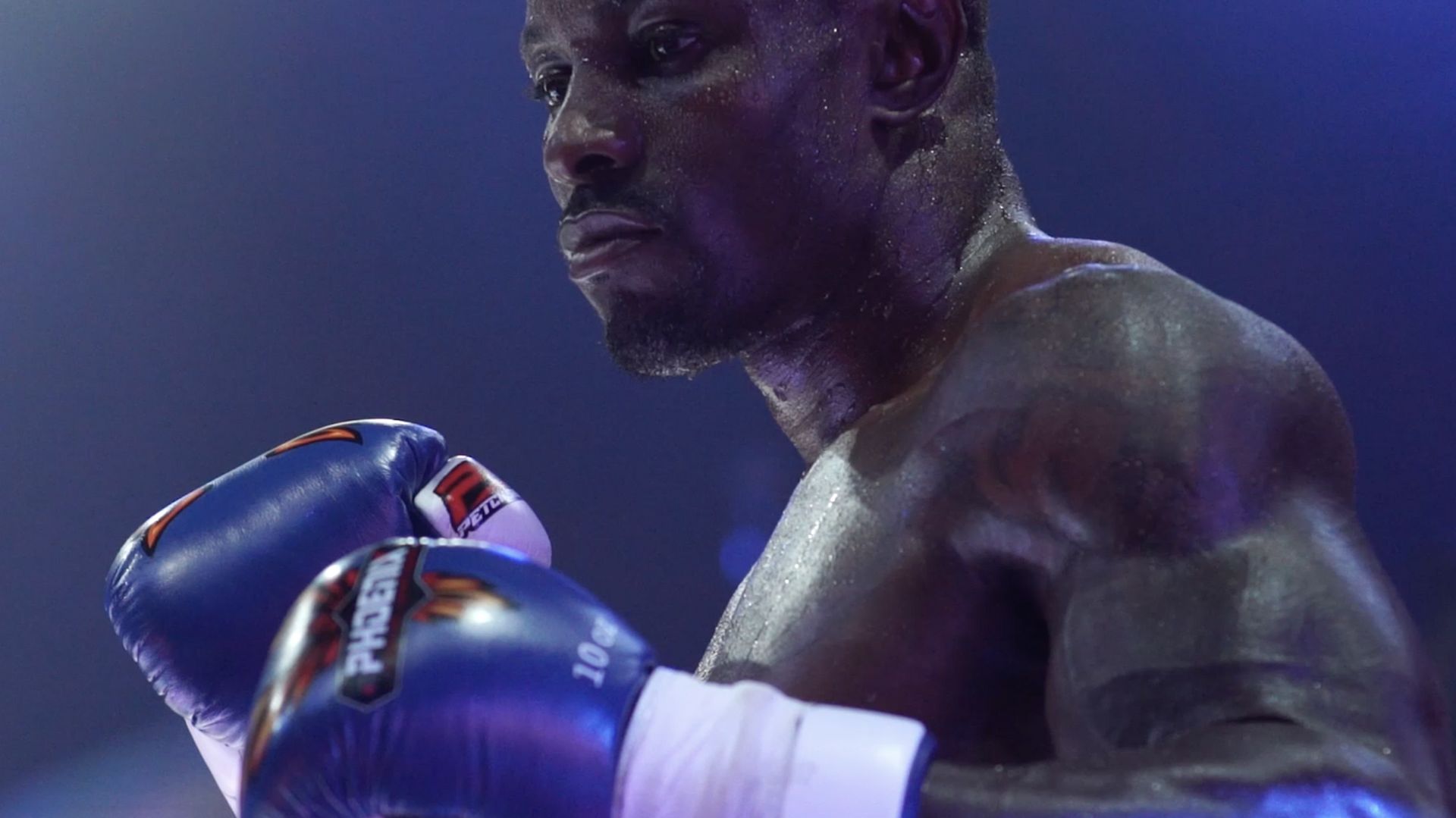 Portrait / Le Muay-thai en belgique, focus sur Alka Matewa - RTBF Actus