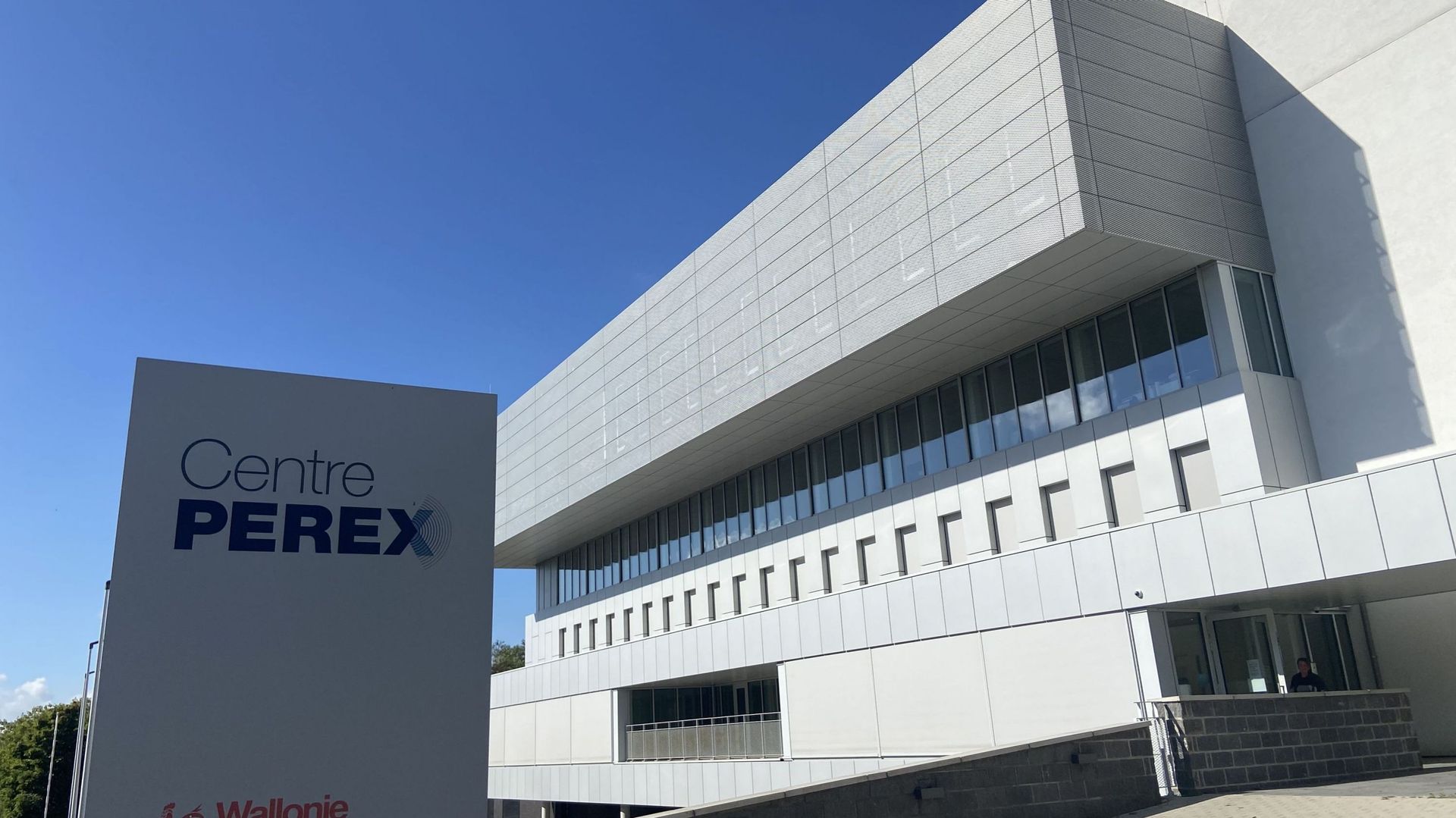 Autoroutes wallonnes : l'éclairage nocturne ponctuel se pilote depuis ...