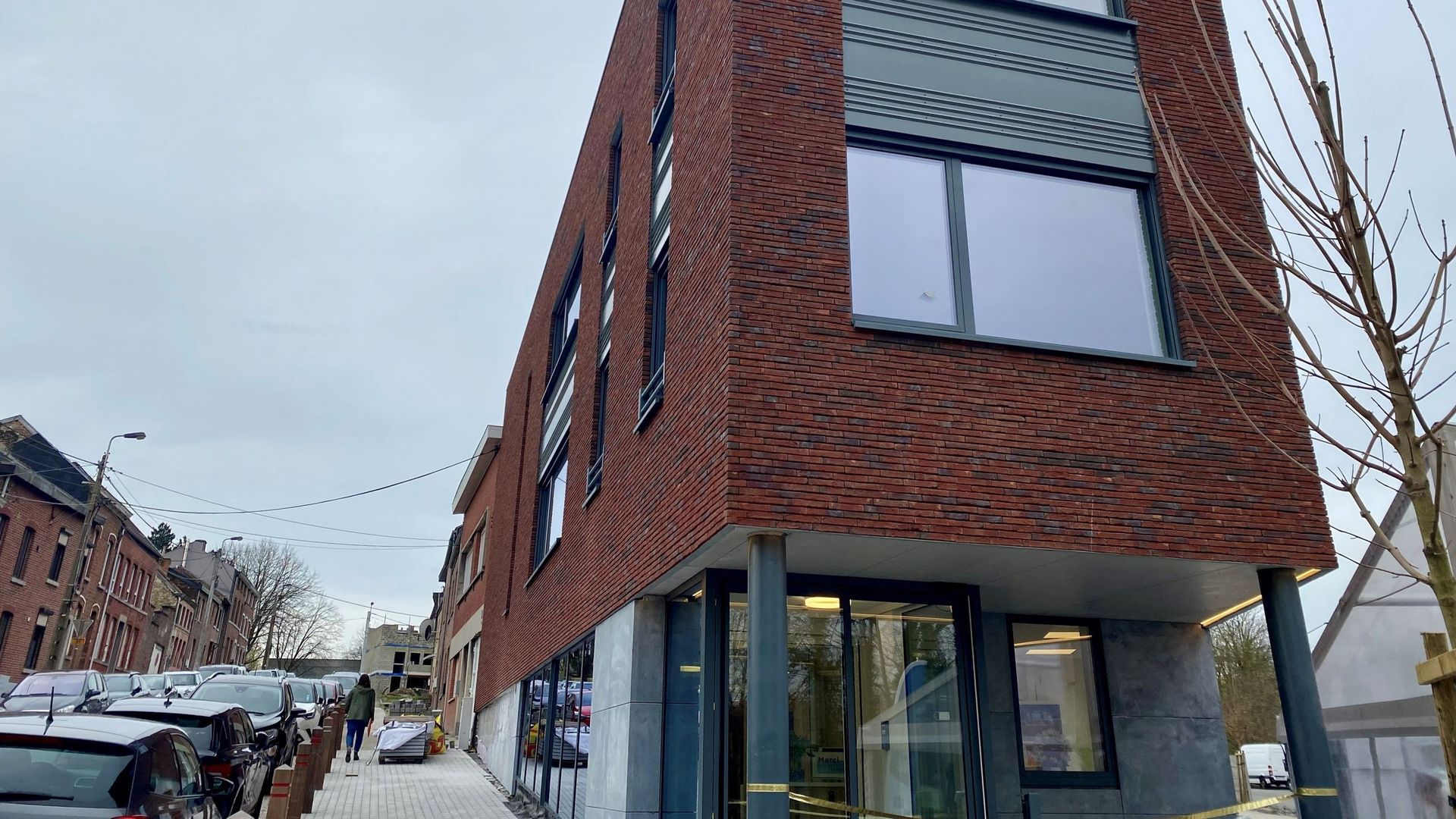 'Les Dragons' de Jérôme Colin : un cri d’amour et d’espoir pour les ...