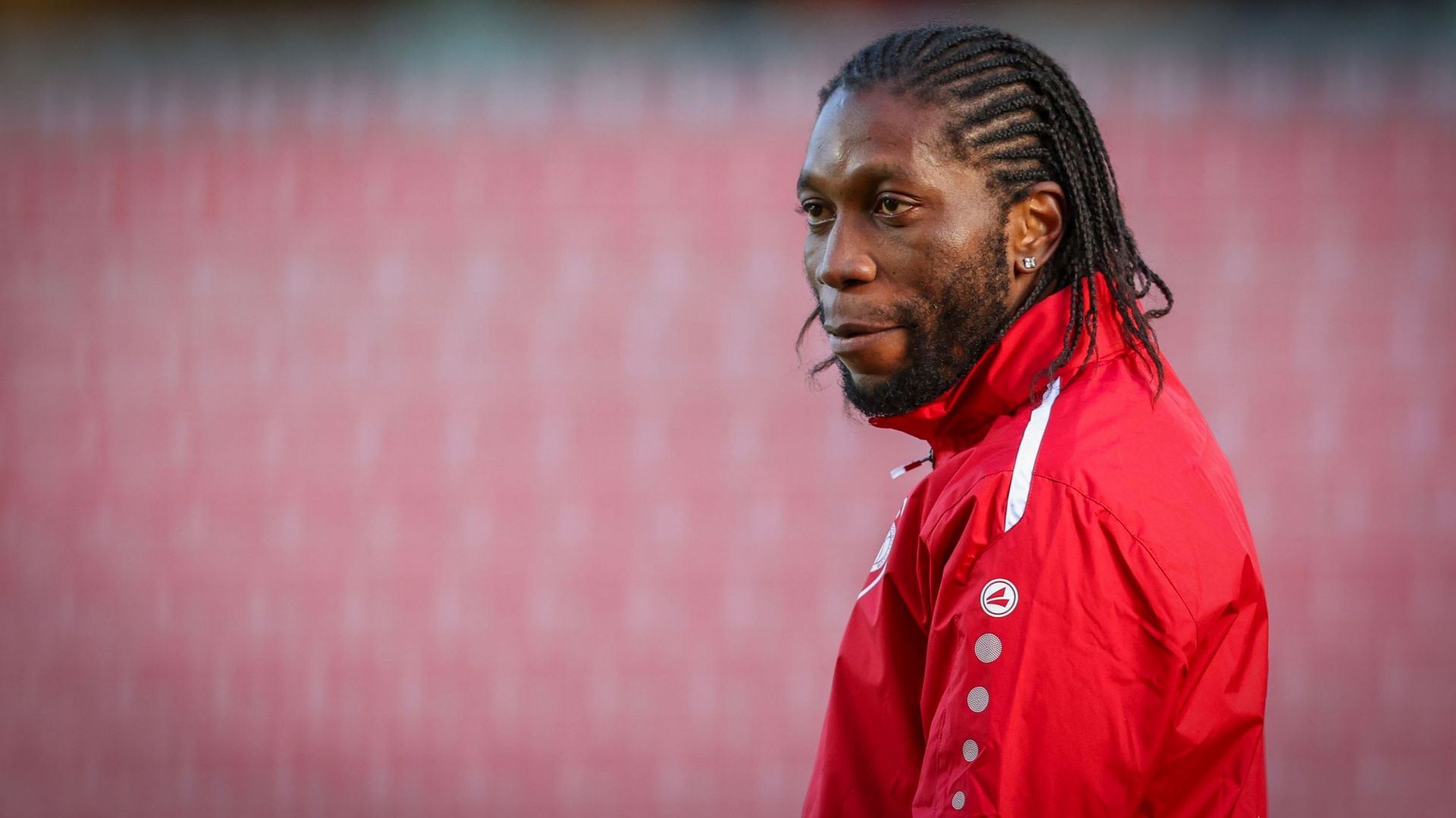 Dieumerci Mbokani, ça vaut quoi à 36 ans ? - RTBF Actus