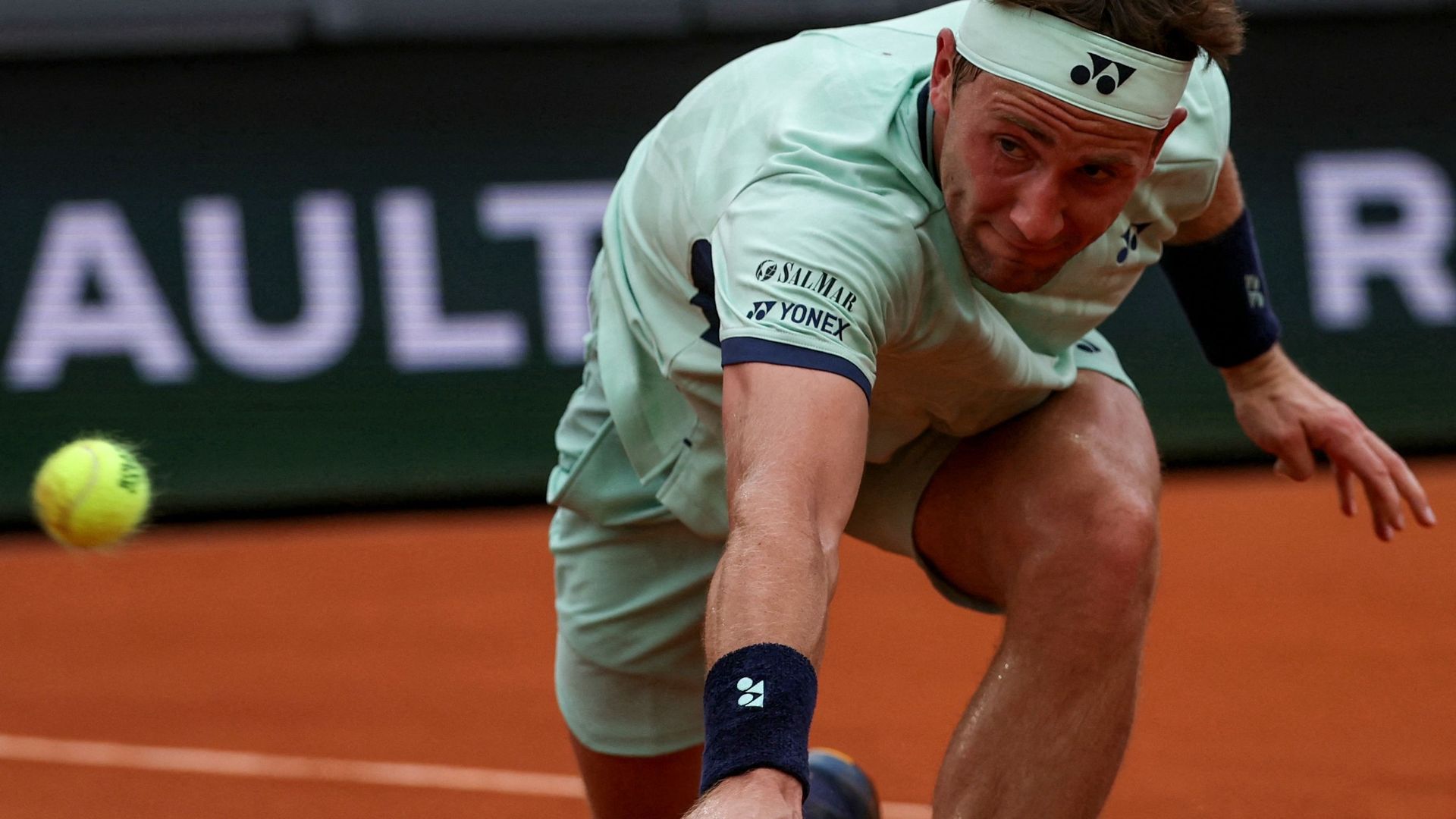 Double finaliste à Roland-Garros, Casper Ruud éliminé dès le 2e tour par Nuno Borges - RTBF Actus