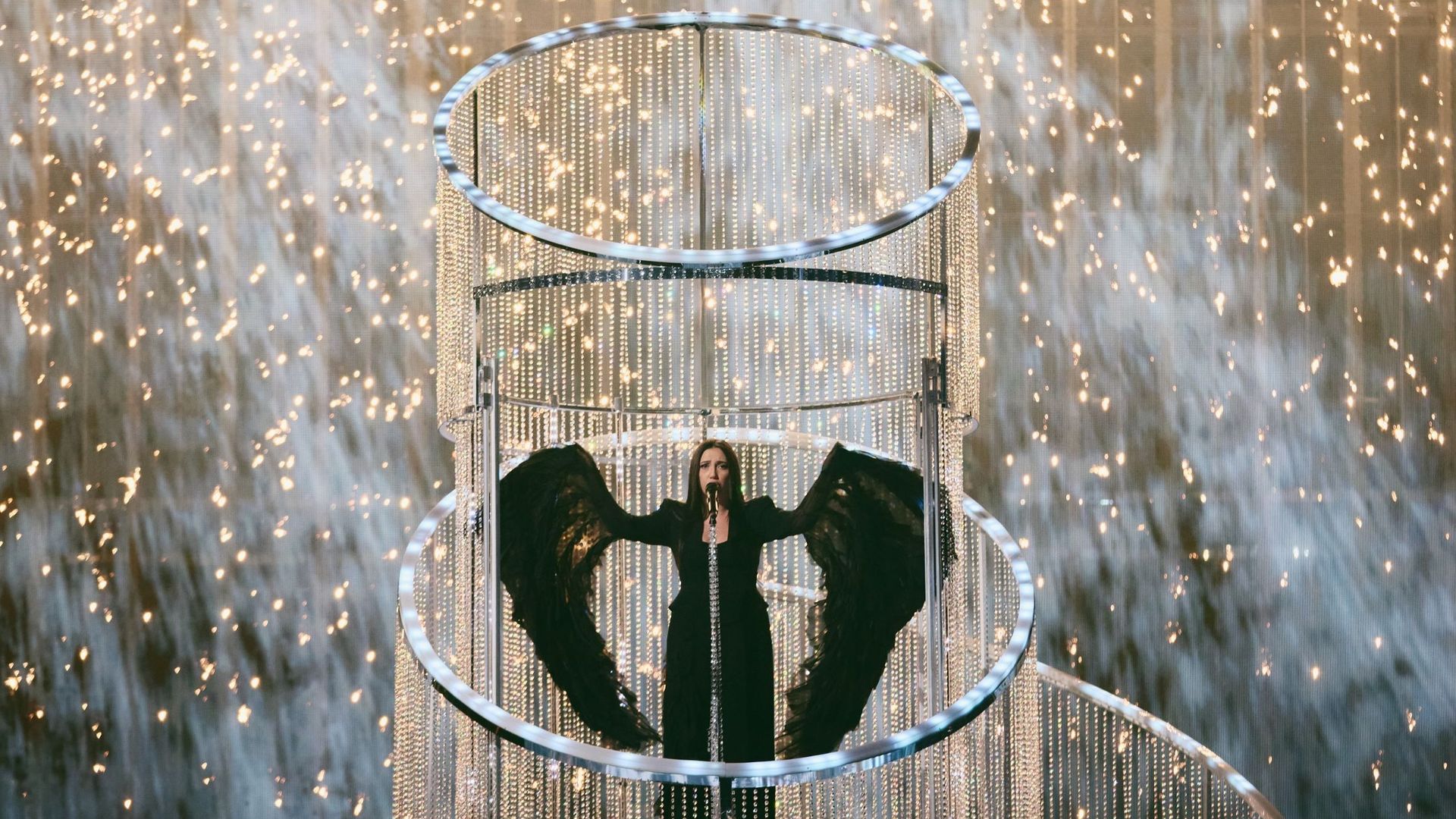 Eurovision 2025 : le Belge Red Sebastian fait sensation avec 'Strobe ...