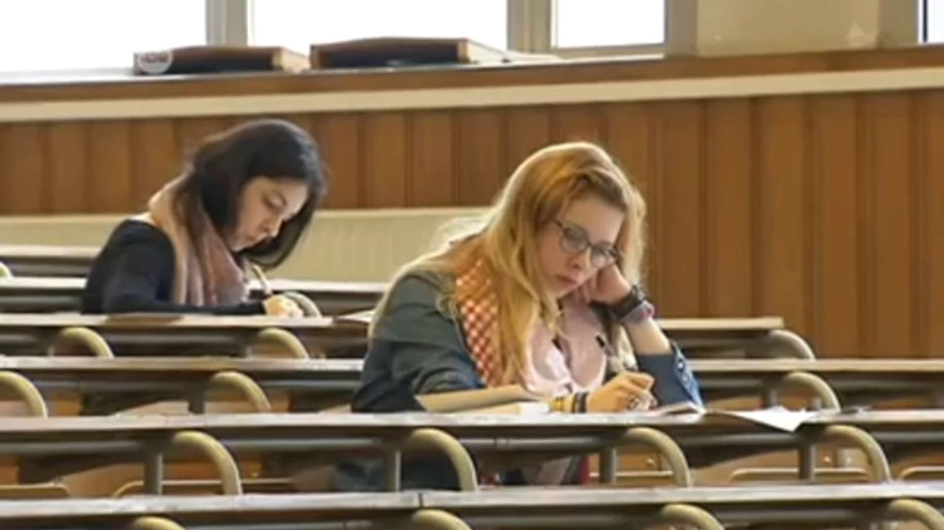 Seconde session: dispensé ou pas? - rtbf.be