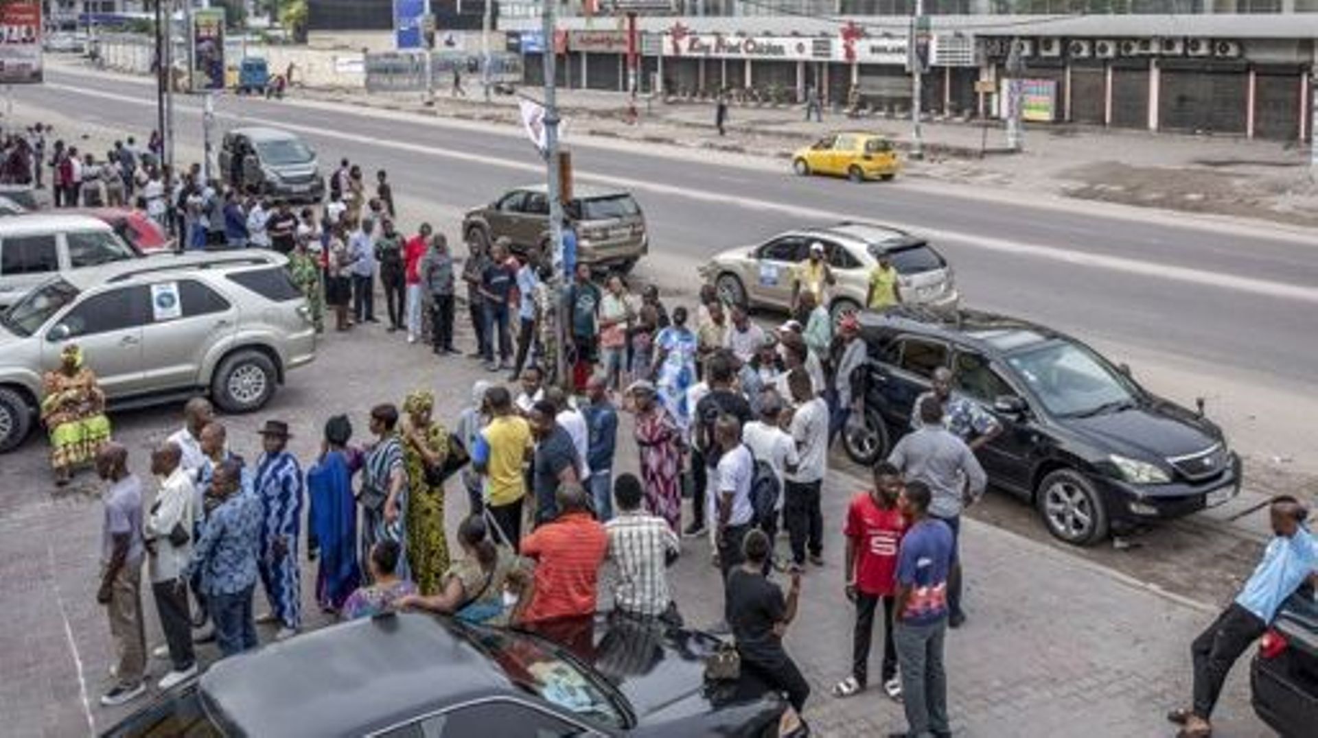 Elections en RDC : la capitale Kinshasa a commencé à voter - RTBF Actus